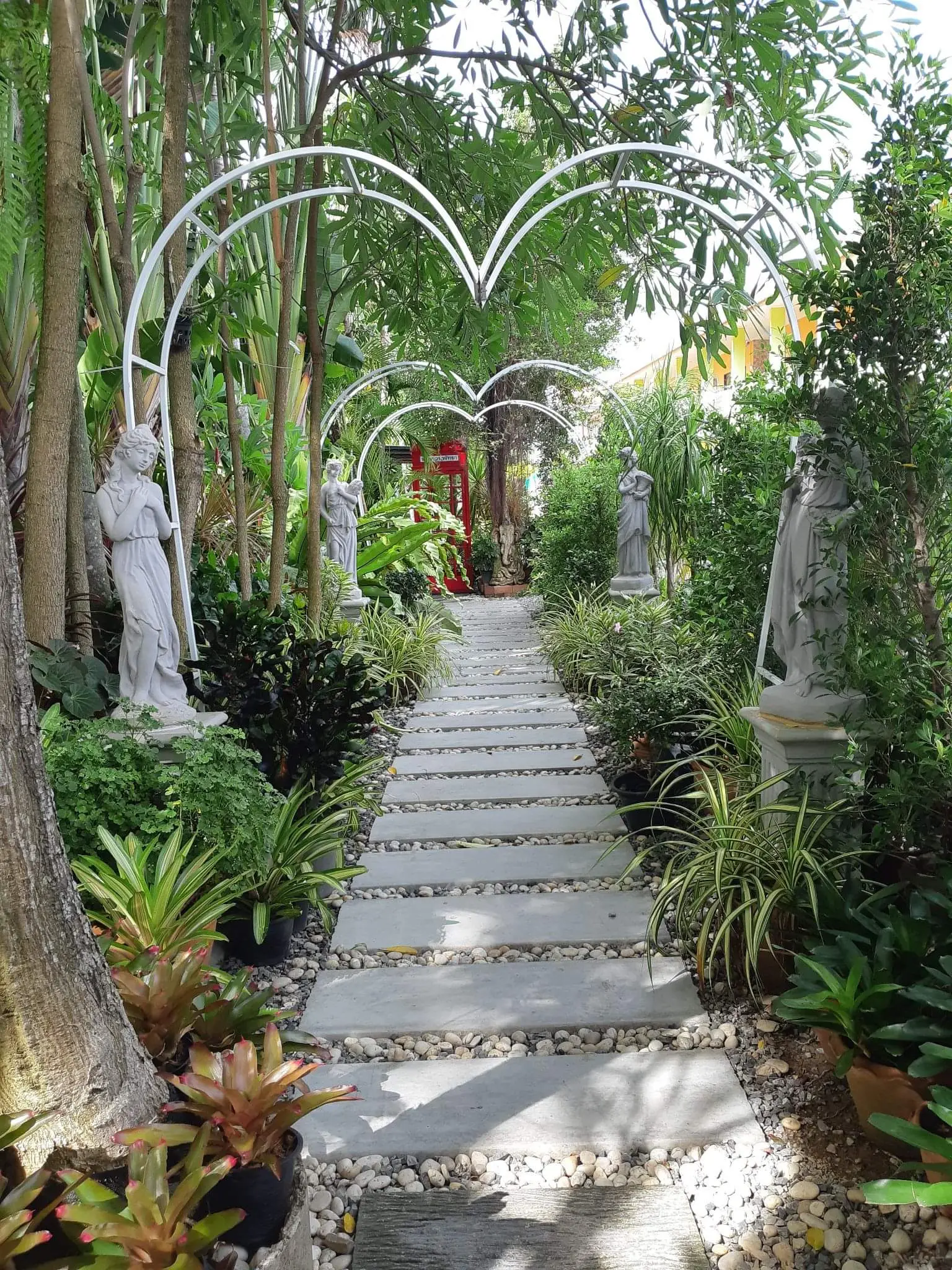 ชมสวน ติ่มซำ พัทยา | แกลเลอรีที่โพสต์โดย Chanan Chida | Lemon8