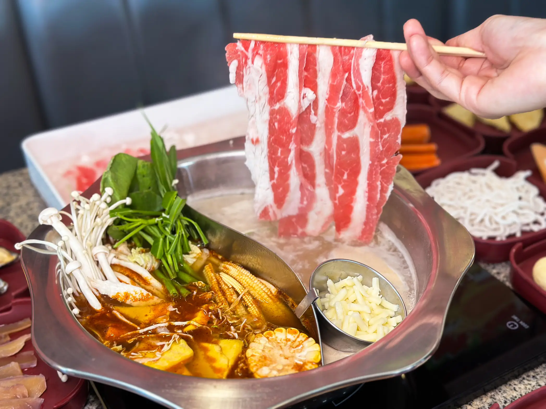 ”Shabubomb หทัยราษฎร์” | แกลเลอรีที่โพสต์โดย จะไปไหนมากินก่อ | Lemon8