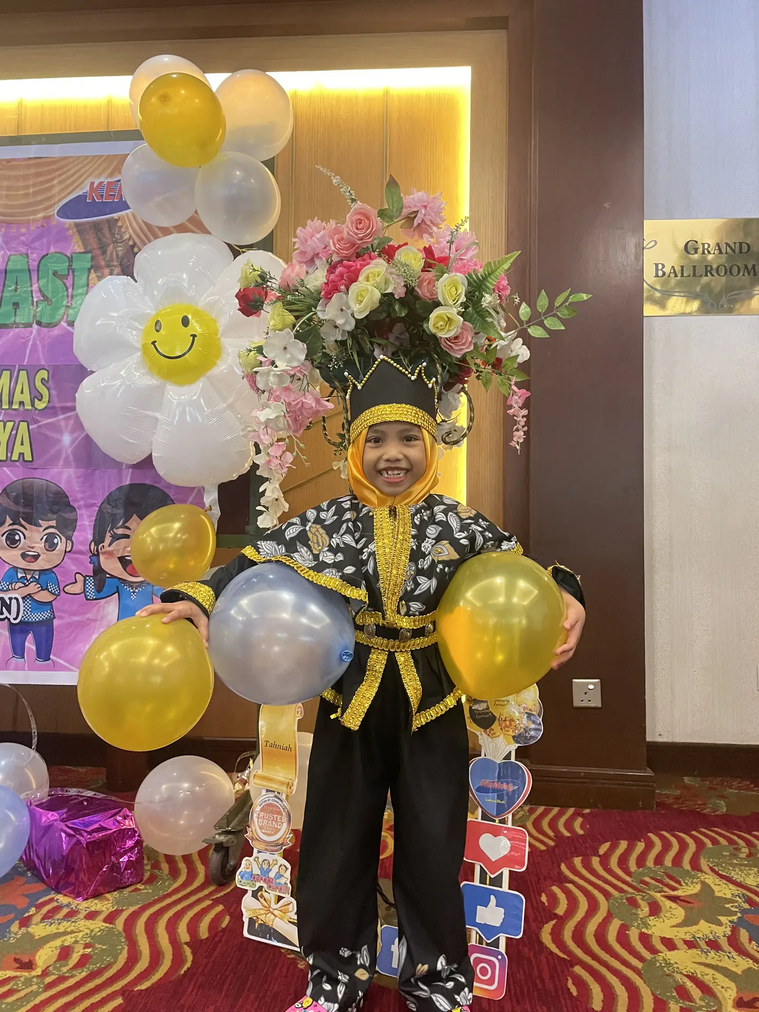 Konvo anak k2,dngan baju tradisi bangsa saya😘💙 | Galeri disiarkan oleh ...