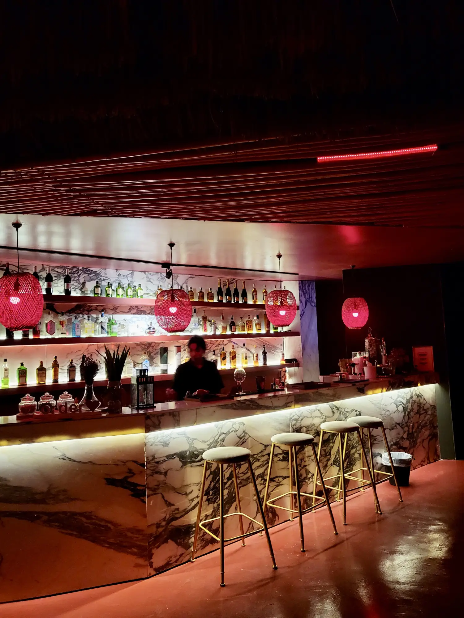 MYTH BAR HIDDEN BARミリオンアイランド 🉐🍹🍾 | WILA WILALAが投稿したフォトブック | Lemon8