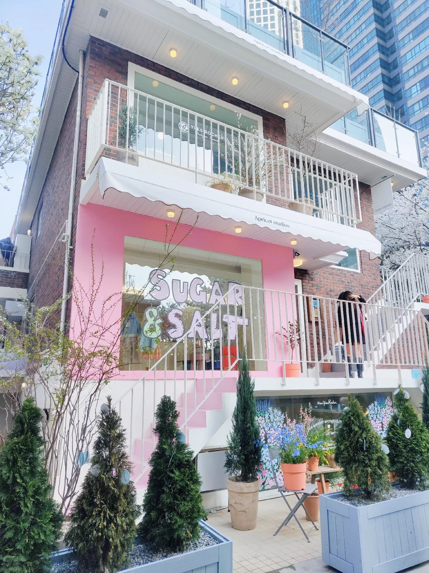 Seongsu-dong: The Brooklyn Of Seoul🇰🇷 | Gallery posted by Rina | Lemon8