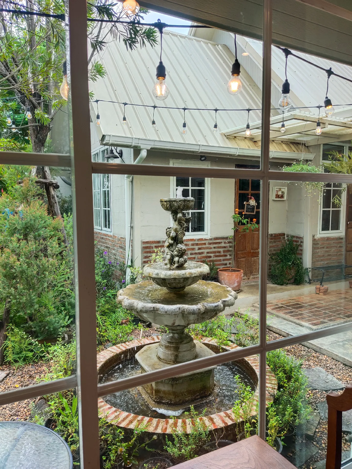 📌 คาเฟ่ถ่ายรูปสวย ย่าน พระราม 2 ! ฟิวดี~เงียบสุดๆ🍃 | แกลเลอรีที่โพสต์โดย jab_lee | Lemon8