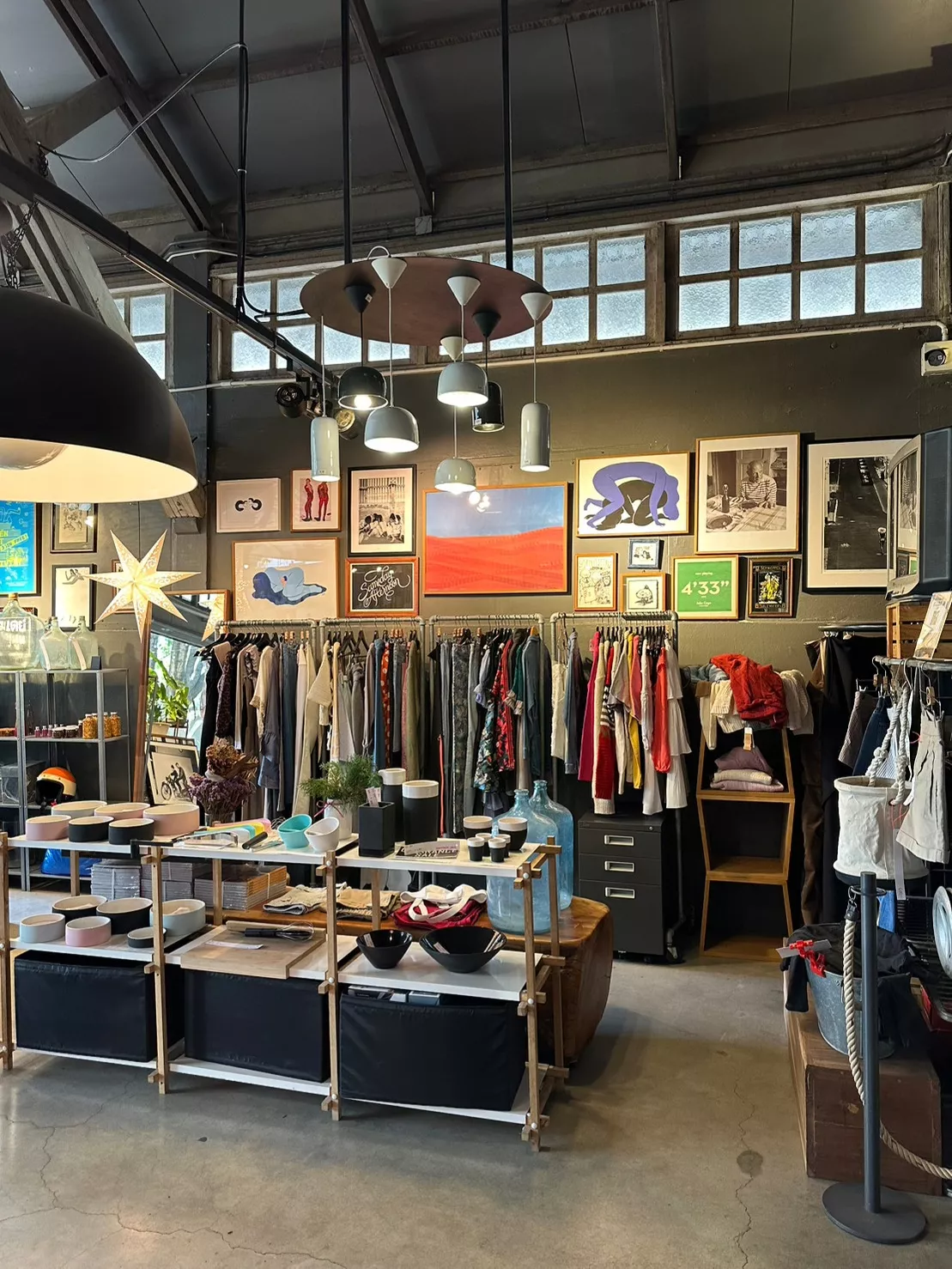 พาเที่ยว " The jam factory " 🎨ที่สุดชิค ติดริมน้ำ🖼 | แกลเลอรีที่โพสต์ ...