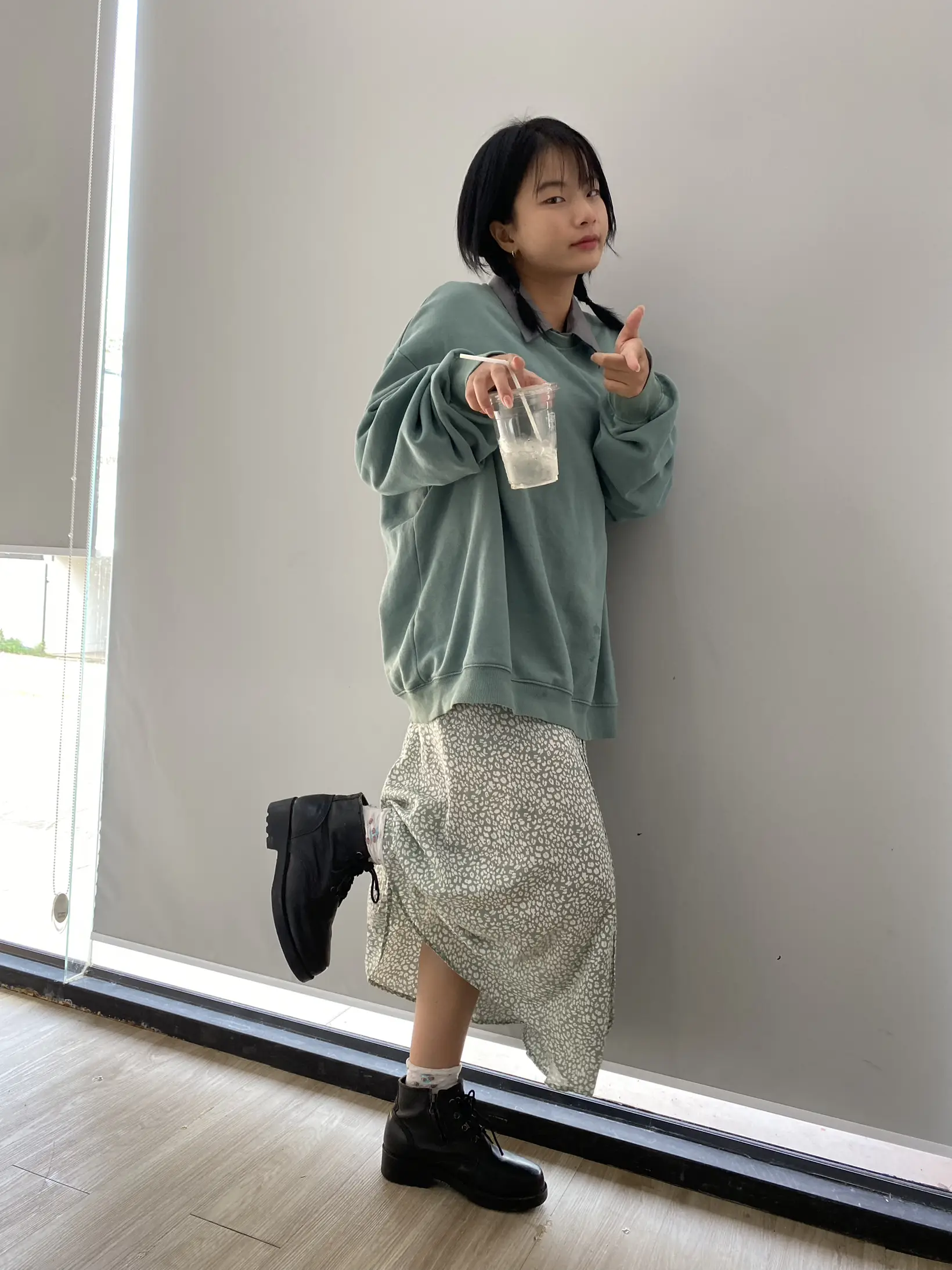 🍀HOW TO OOTD GREEN LOOK | แกลเลอรีที่โพสต์โดย Nin | Lemon8