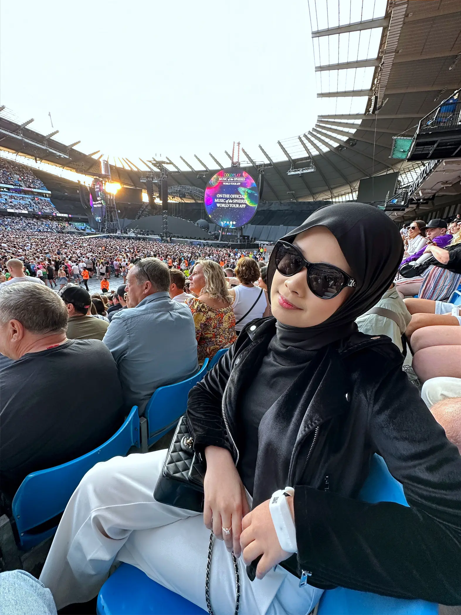 5 HAL PENTING SEBELUM KE KONSER COLDPLAY | Galeri disiarkan oleh Arista | Lemon8