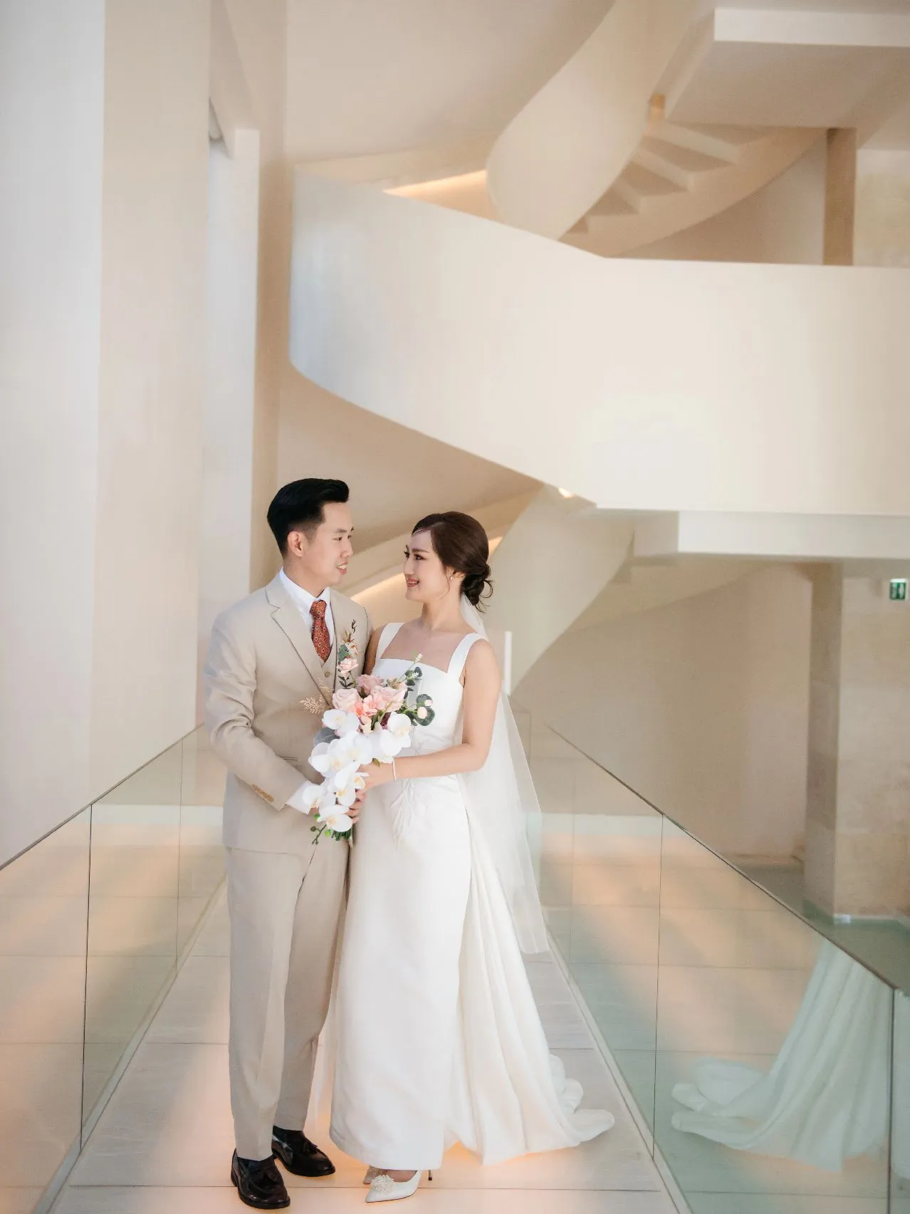 ช่างภาพสำคัญมากในงานแต่งงาน📸👰🏻‍♀️🤵 | แกลเลอรีที่โพสต์โดย lolyploy | Lemon8