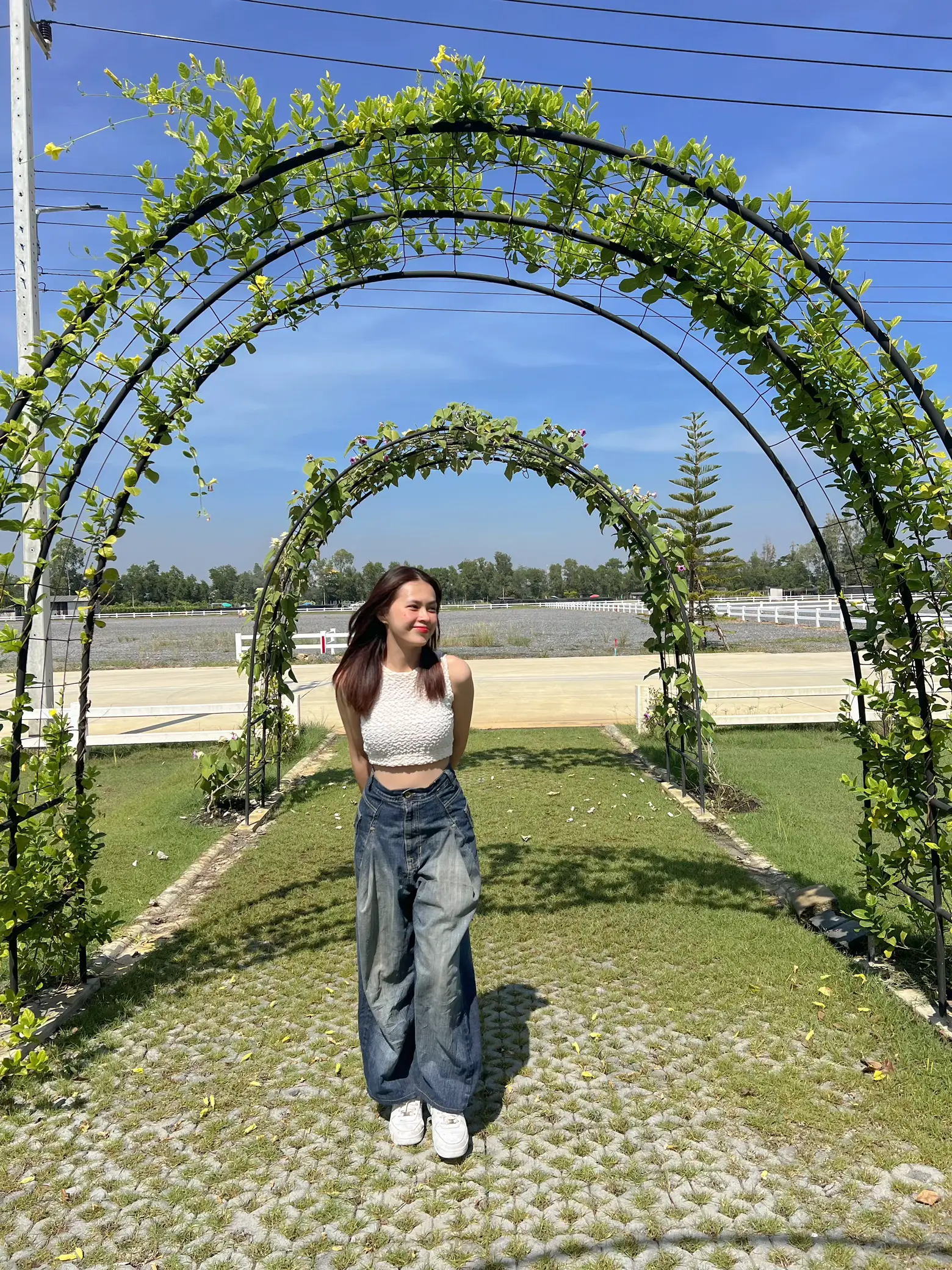 OOTD | กางเกงยีนส์ขากระบอก สำหรับสาวไซร์ 158 cm 💐👀💖 | แกลเลอรีที่โพสต์โดย 𝘼𝙤𝙢𝙨𝙬𝙝𝙭 | Lemon8