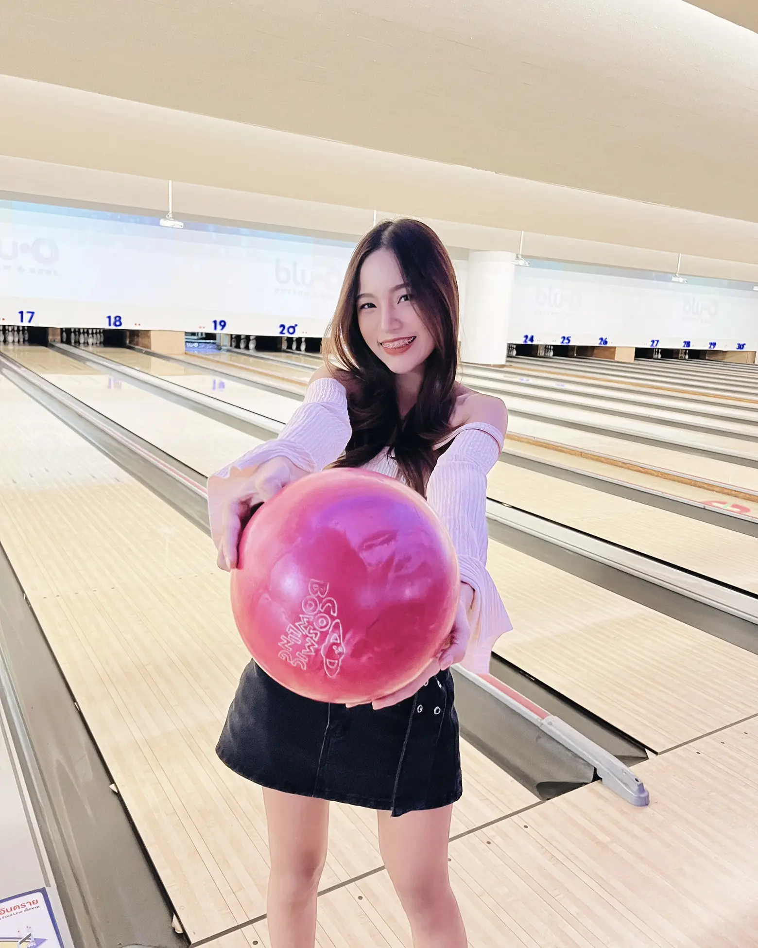 Bowling Girl Y2K 🎳 โยนโบว์โพสสับ!! @Blu-O 💙 | แกลเลอรีที่โพสต์โดย Lollipoppuay | Lemon8