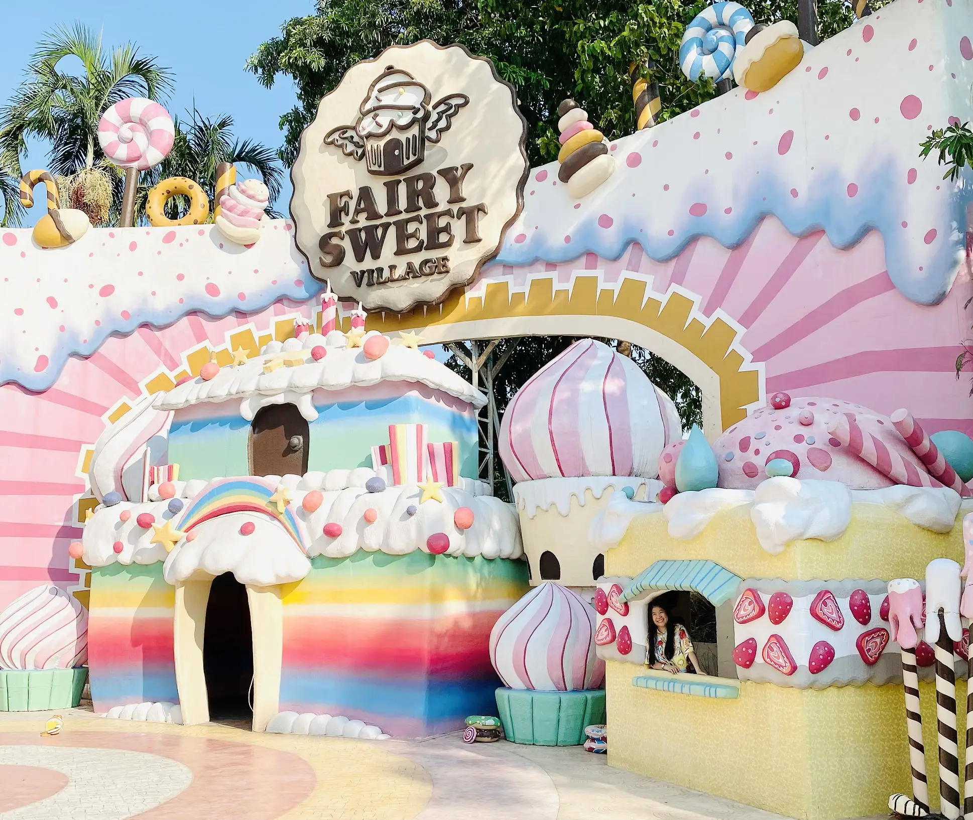 เที่ยวพัทยา ⛴️🧊💙 Fairy Sweet Village 🍋🍰🍿🎠 | แกลเลอรีที่โพสต์โดย Thanyarak.poy | Lemon8