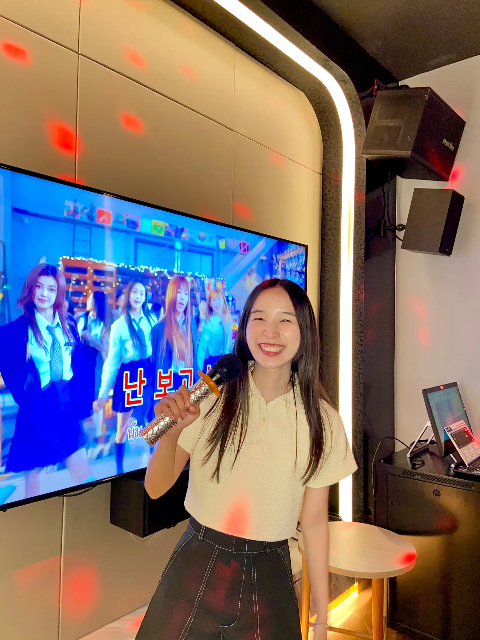 ปาร์ตี้สุด private ที่ blu-o Rhythm & Bowl 💘🎉🫶🏻 | แกลเลอรีที่โพสต์โดย mewsmee | Lemon8