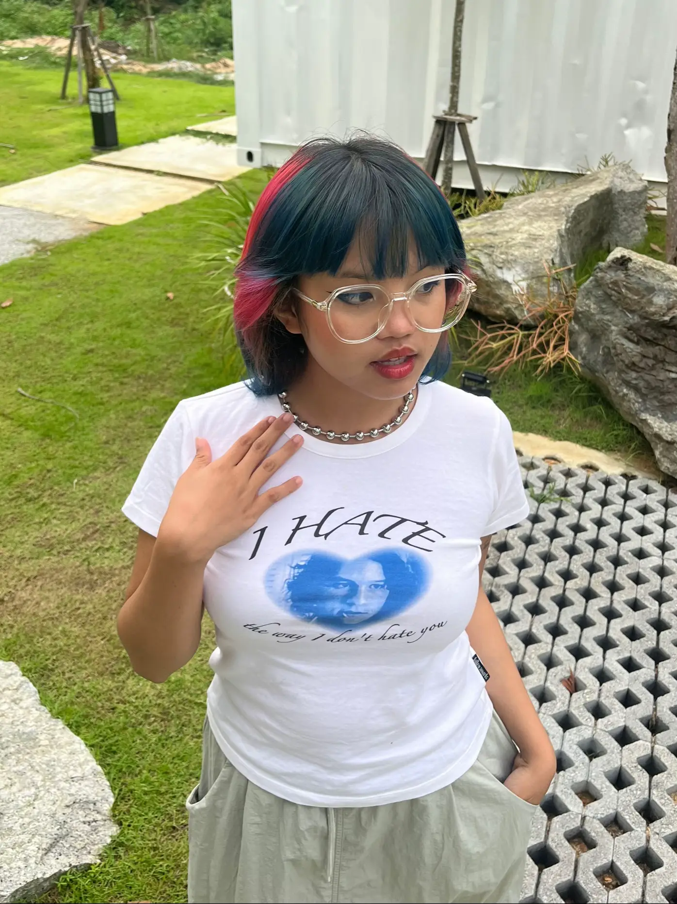 แต่งตัวไปไหน Ep.7: Slow man cafe คาเฟ่ชิลๆ🍨🖲️💿 | แกลเลอรีที่โพสต์โดย ...