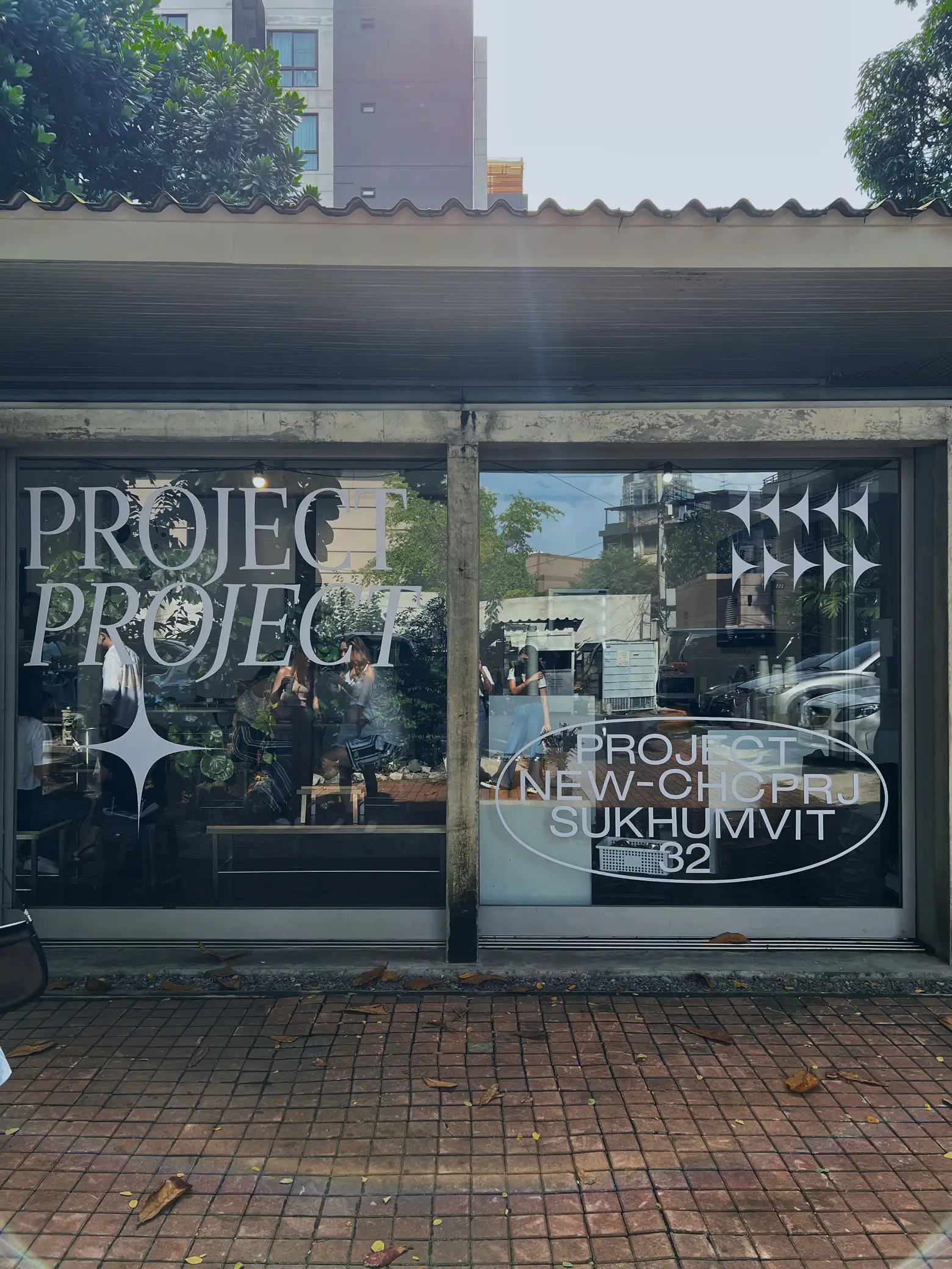 กลับมาแล้วค่าาา กับ pop up คาเฟ่สุดเท่ 🍫☕️ | แกลเลอรีที่โพสต์โดย ISAYWORK | Lemon8