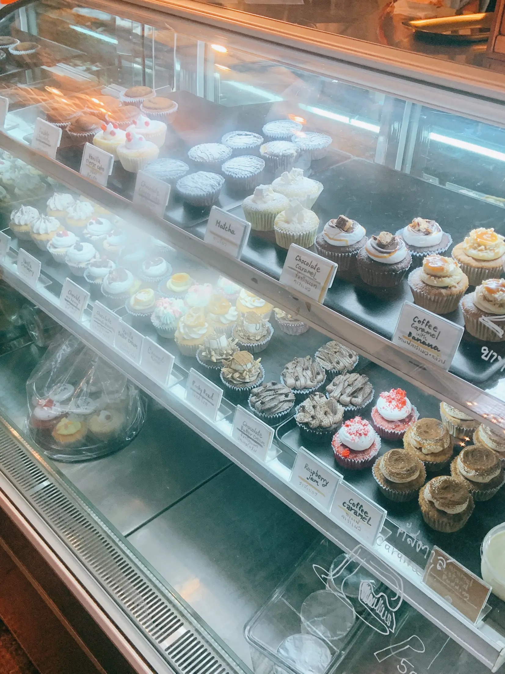 Junjun cafe ร้านคัพเค้กลับทีเชียงใหม่ | แกลเลอรีที่โพสต์โดย Chalis.disk | Lemon8