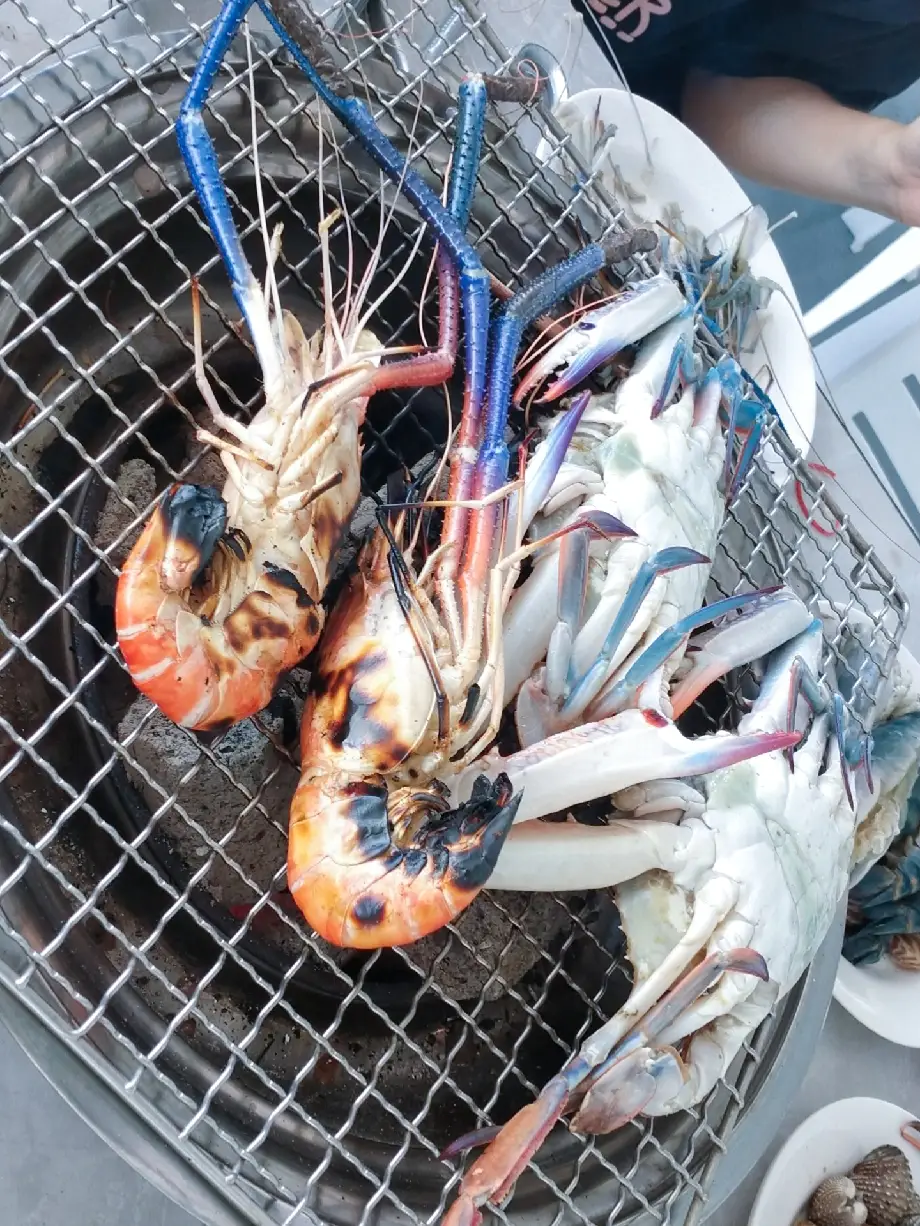 Review มังกรซีฟู้ด Buffet ทะเลเผา ในราคาแค่ 399.- 😲 | แกลเลอรีที่โพสต์โดย Mint Chawanrat | Lemon8