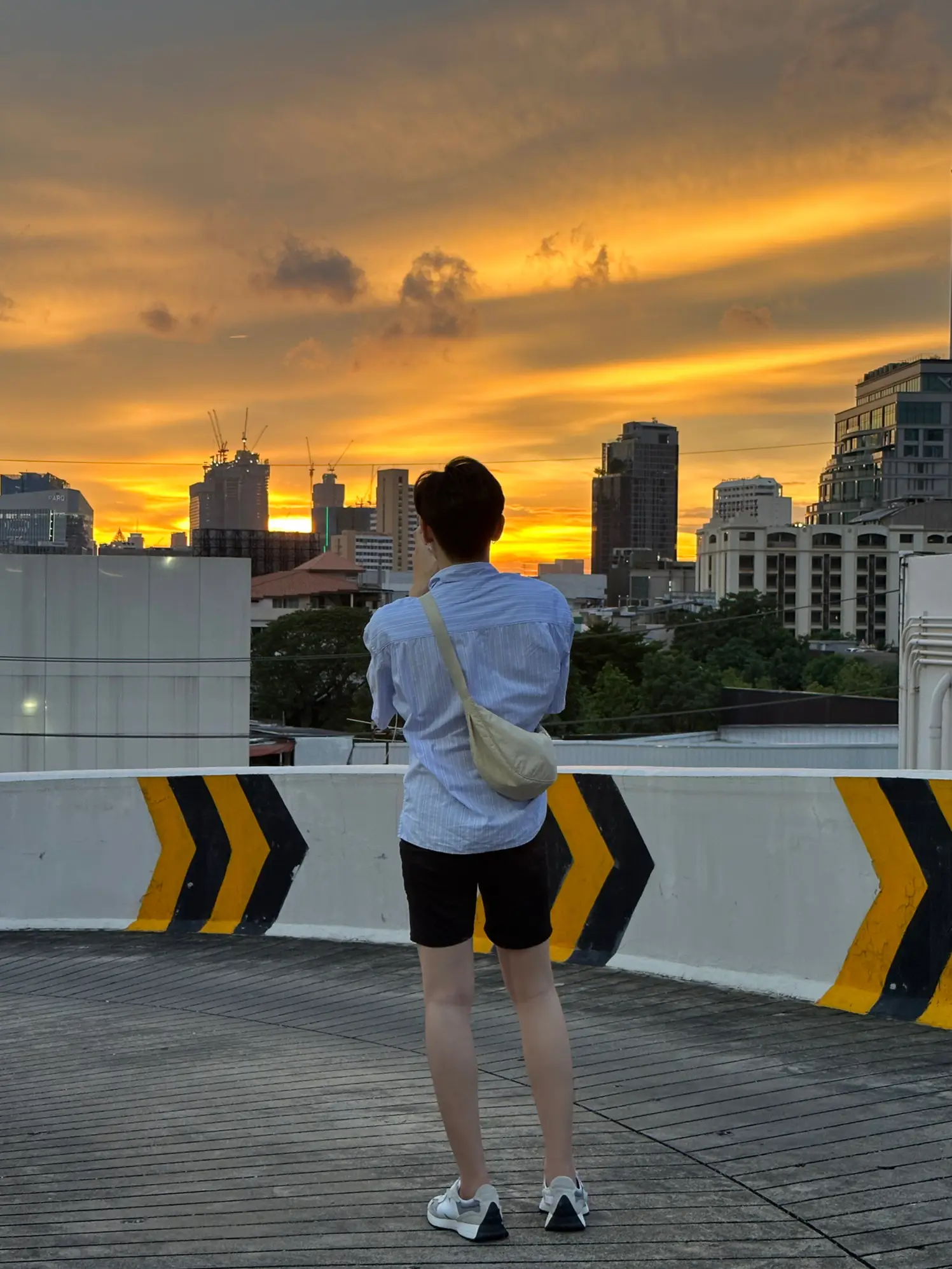 🔵Blue Outfit • รวมชุดโทนสีฟ้า 🚙. ˚🥣 ♡ 🪣 | แกลเลอรีที่โพสต์โดย O’shi ——— | Lemon8