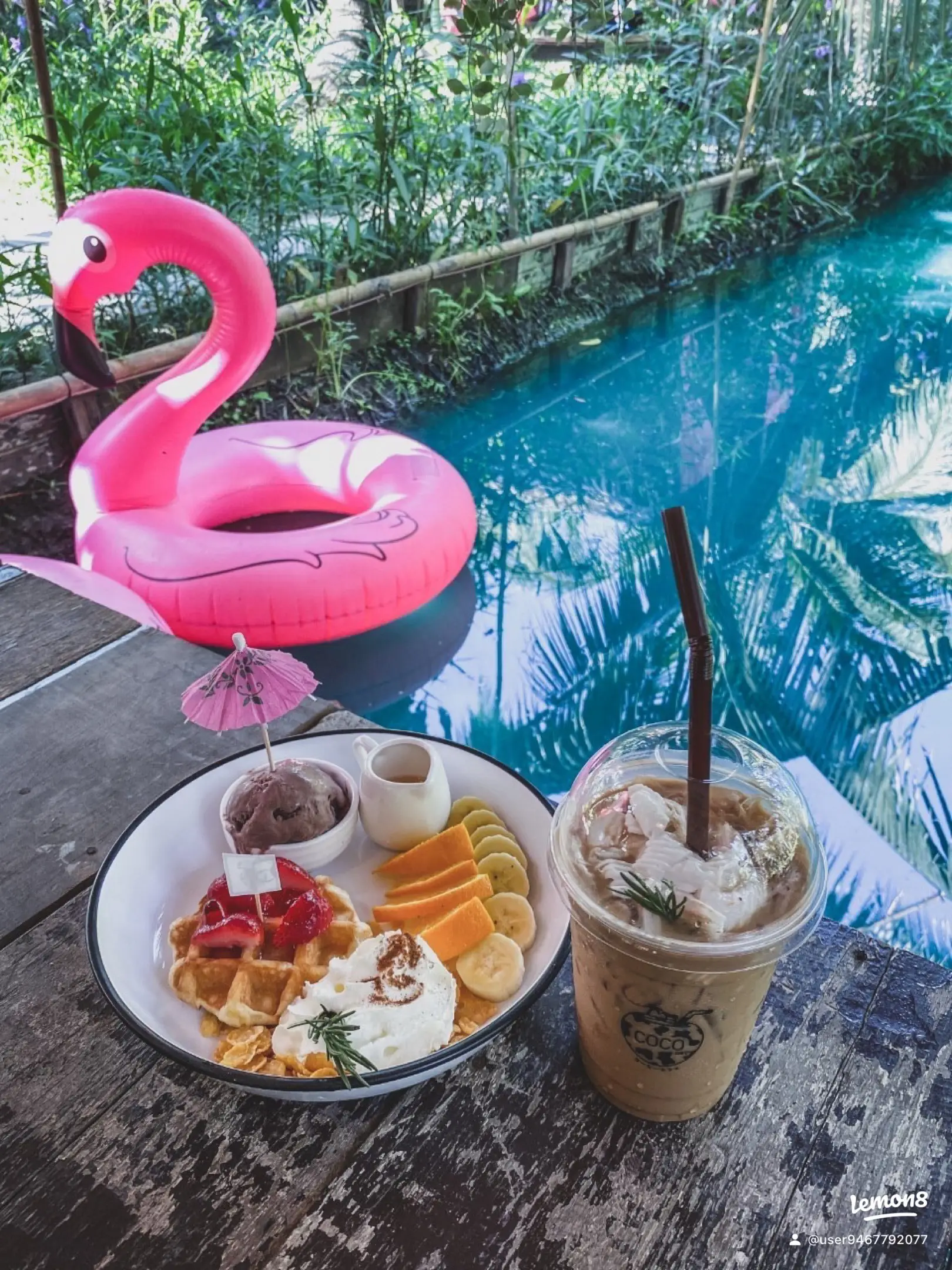 คาเฟ่ธรรมชาติท่ามกลางสวนมะพร้าว จังหวัดสมุทรสาคร | แกลเลอรีที่โพสต์โดย Chayanee Tass | Lemon8