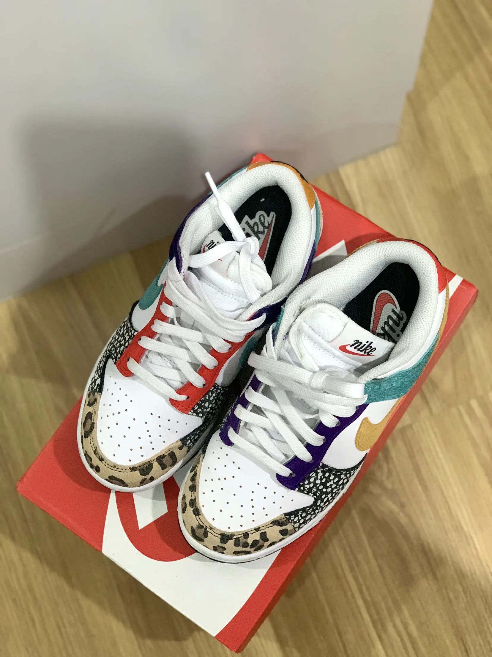 รองเท้าผ้าใบ Nike dunk low safari mix! สุดชิคที่ต้องมี | แกลเลอรีที่ ...
