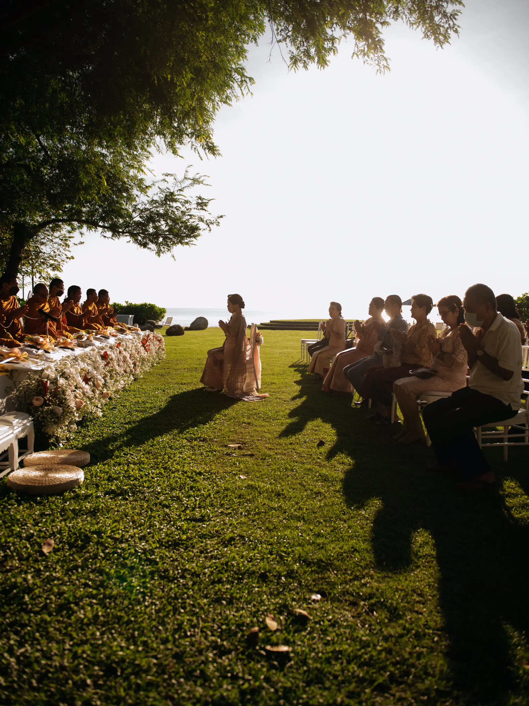 จัดงานแต่งริมทะเล ความฝันได้เป็นจริงแล้ว :) | แกลเลอรีที่โพสต์โดย lolyploy | Lemon8