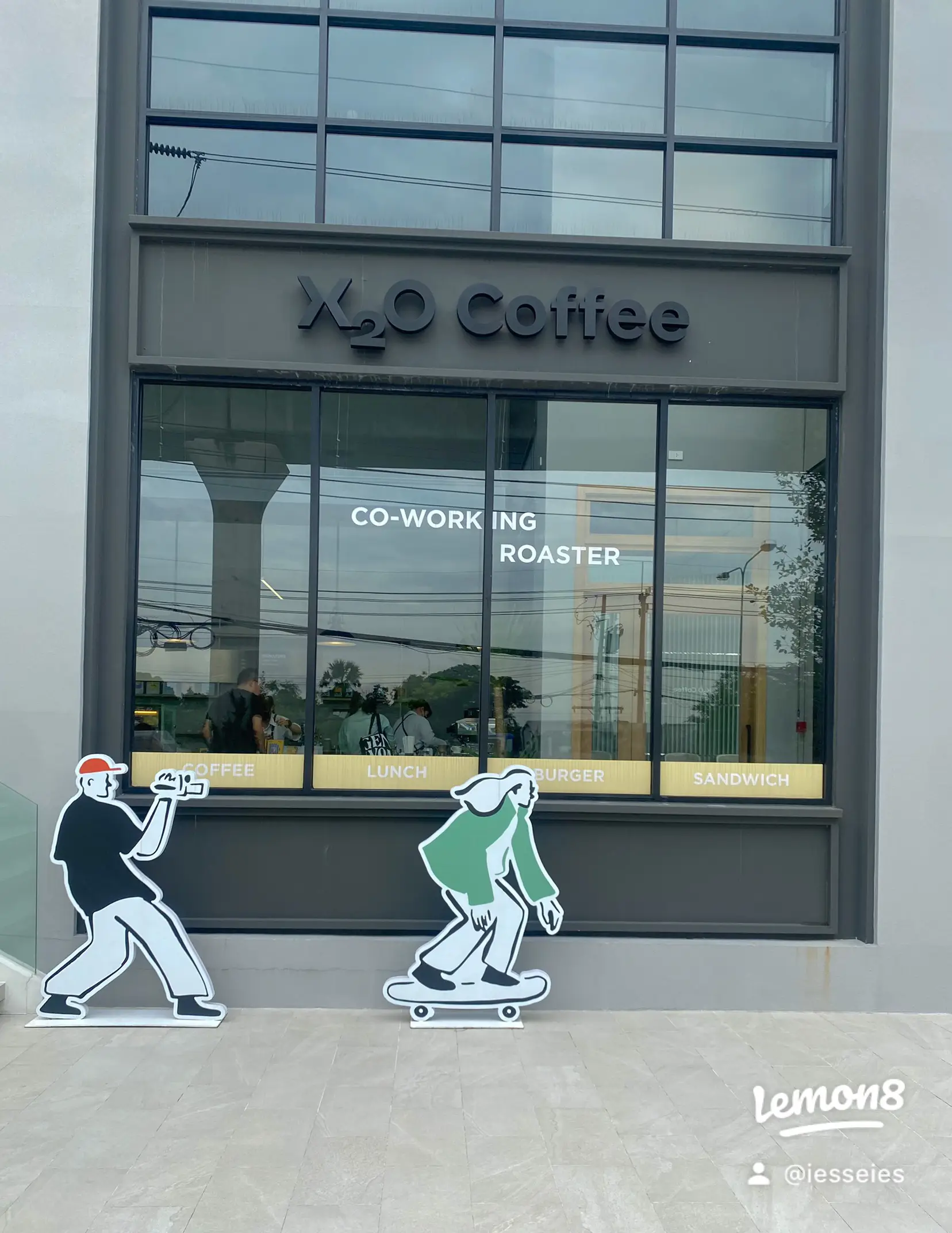 X2O COFFEE คาเฟ่สไตล์ลอฟท์ ติด BTS คูคต มุมถ่ายรูปเพียบ🎠💖 | แกลเลอรีที่ ...