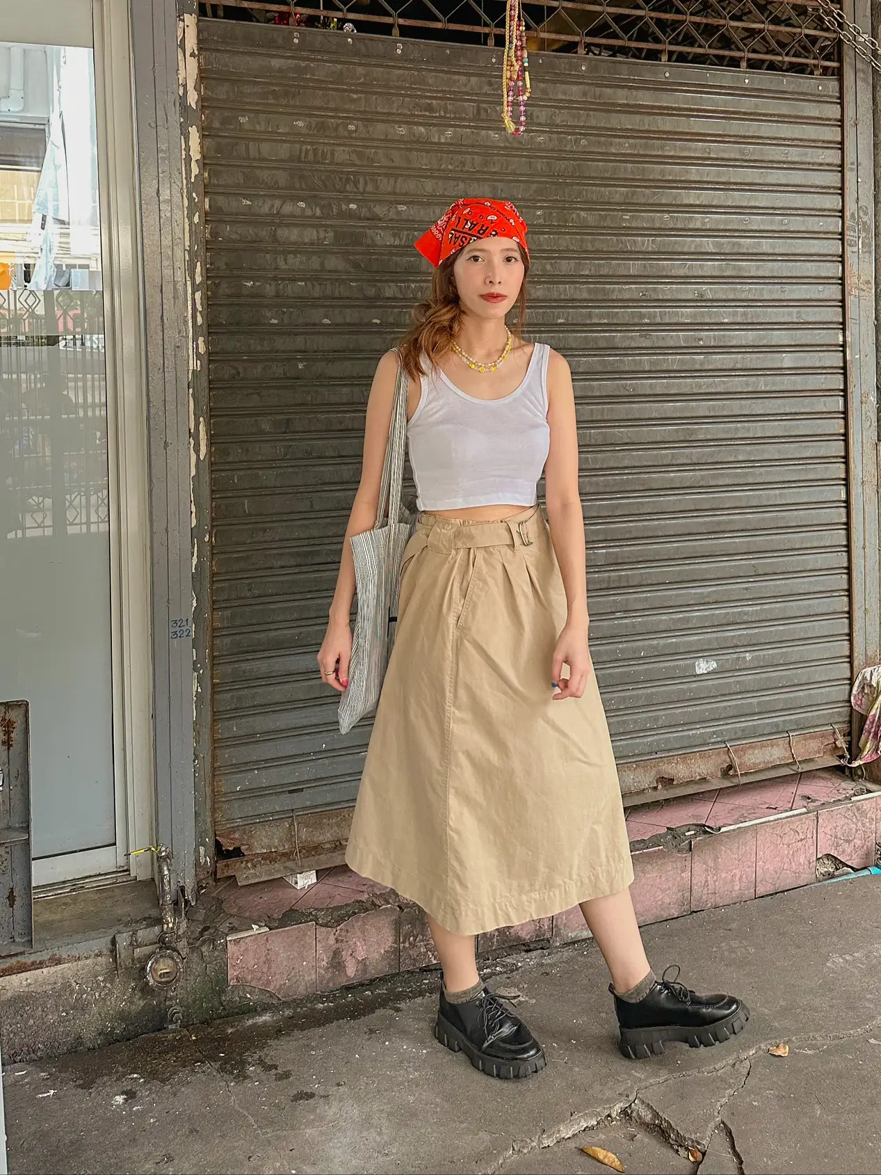 OOTD LOOKS (JJ จตุจักรหน้าร้อน🚨🚗) | แกลเลอรีที่โพสต์โดย asma.ntd | Lemon8