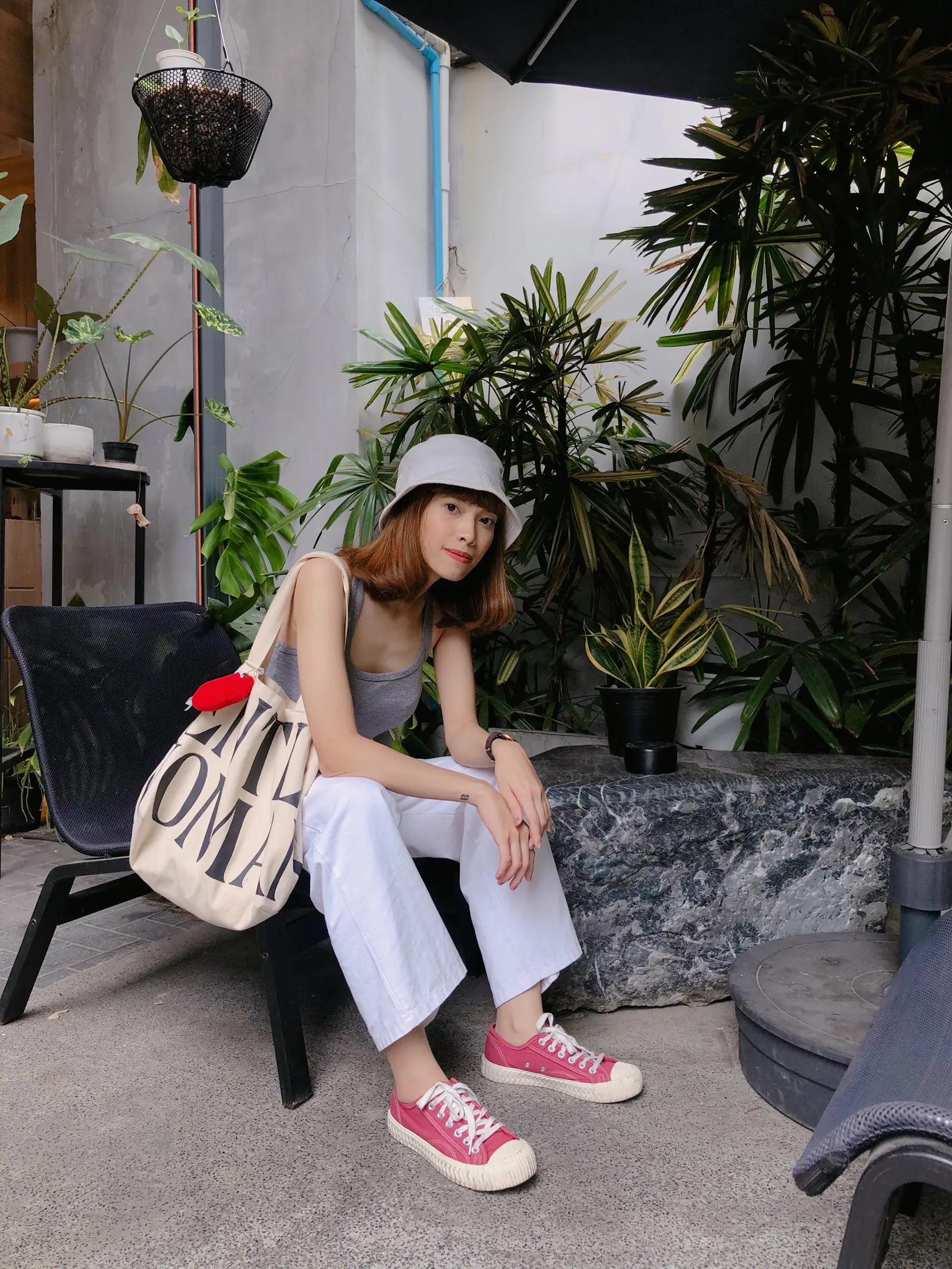 🪩ลุคง่ายๆ..ที่ทำให้ดูชิค😎 | แกลเลอรีที่โพสต์โดย asma.ntd | Lemon8