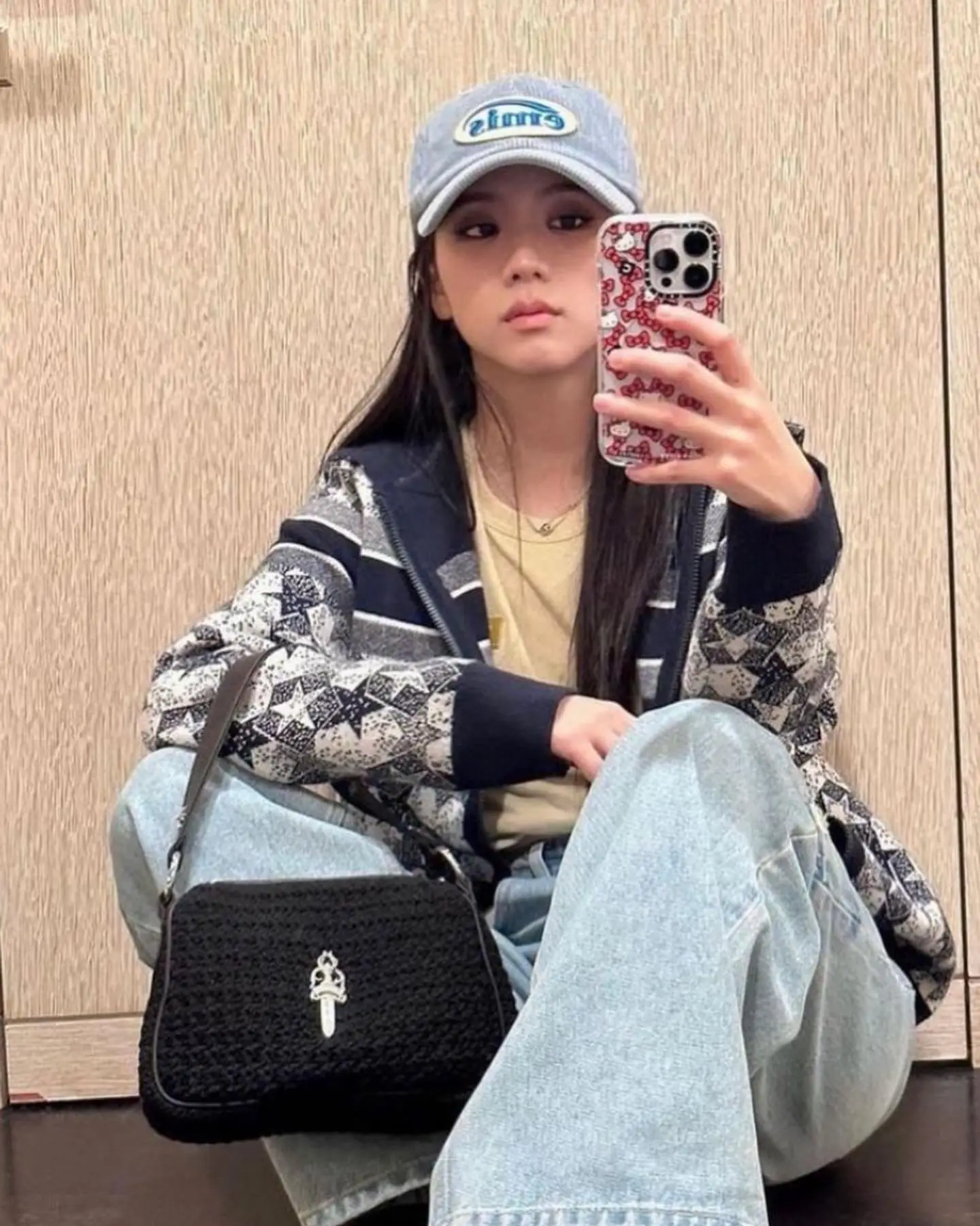 🧁 พร้อมส่ง หมวก EMIS มี 1 ใบค | แกลเลอรีที่โพสต์โดย Hyunick | Lemon8