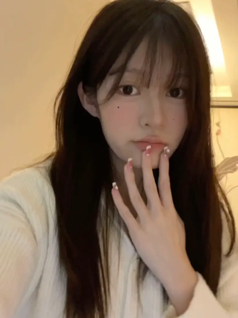 TẠO DÁNG CHỤP HÌNH CẬN MẶT PHIÊN BẢN THỰC TẾ | Bộ sưu tập do YAN Beauty đăng | Lemon8