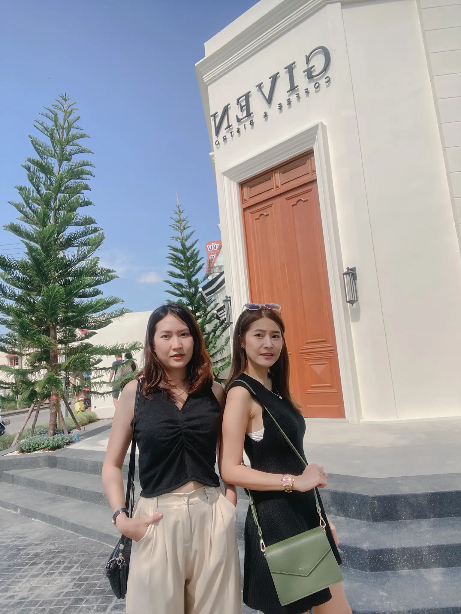 GIVEN Coffee and Bistro | แกลเลอรีที่โพสต์โดย Num | Lemon8