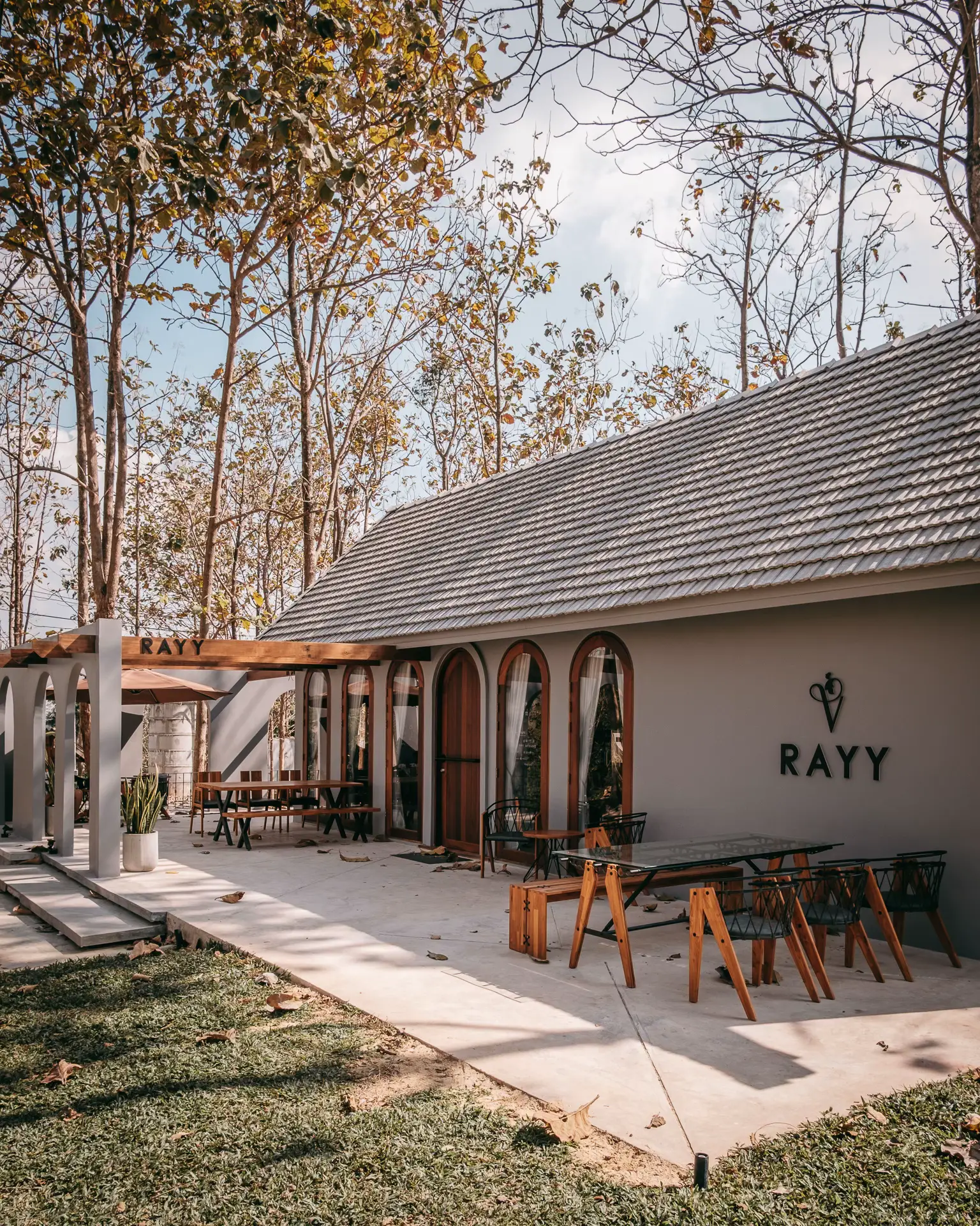 RAYY คาเฟ่สวยในไร่องุ่น Vin de ray เปิดใหม่มวกเหล็ก สระบุรี | แกลเลอรีที่โพสต์โดย Rattomarty ...