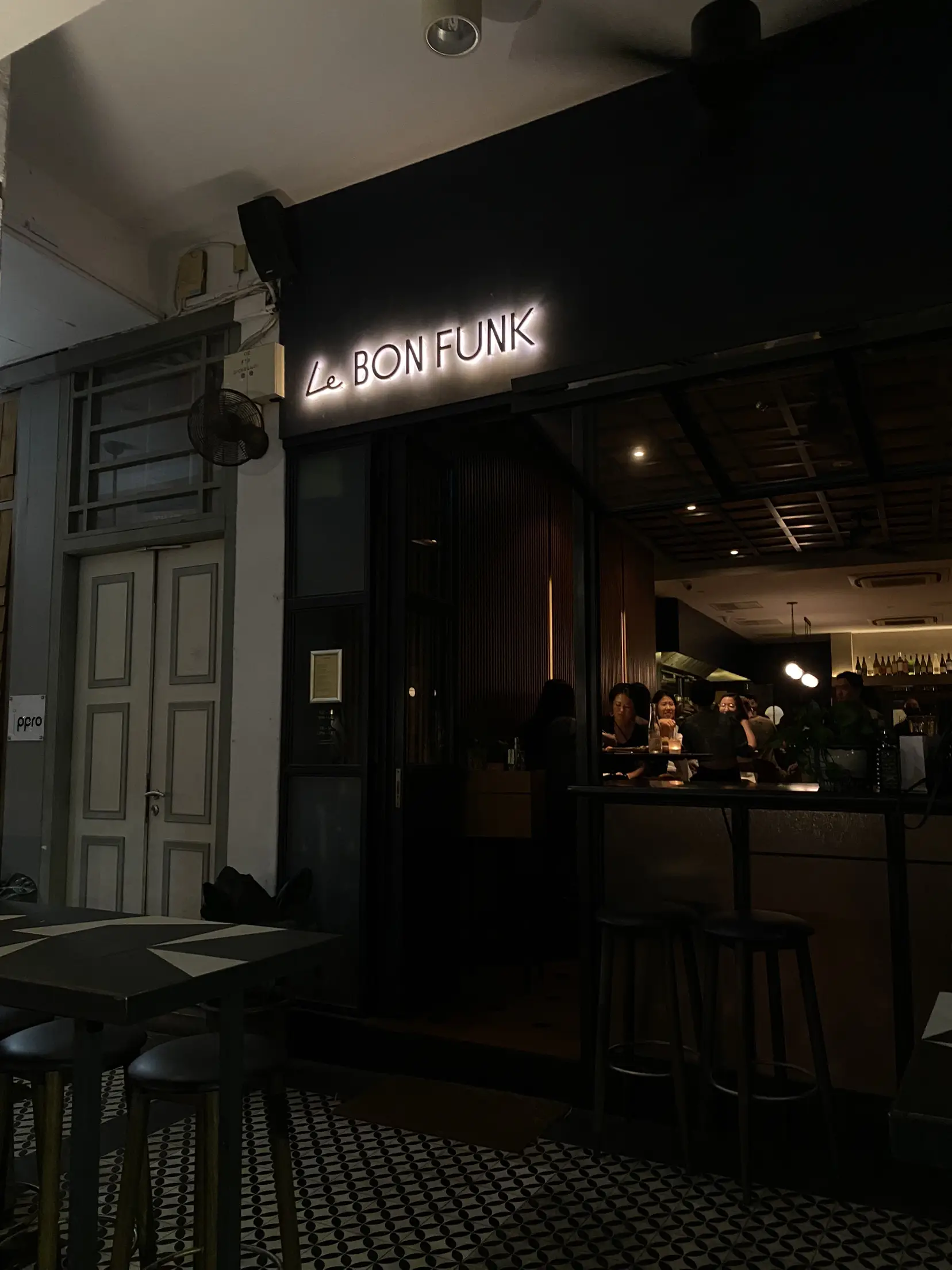 Don’t sleep on this exquisite wine bar! 🤭🍷 | Gallery posted by Gigi Soh ...