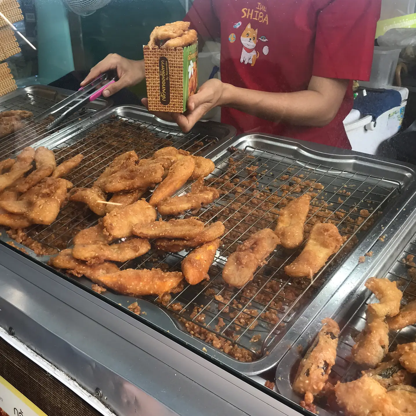 รีวิวร้าน "กล้วยทอดอัมพวา By Narawadee" | แกลเลอรีที่โพสต์โดย armrlush | Lemon8