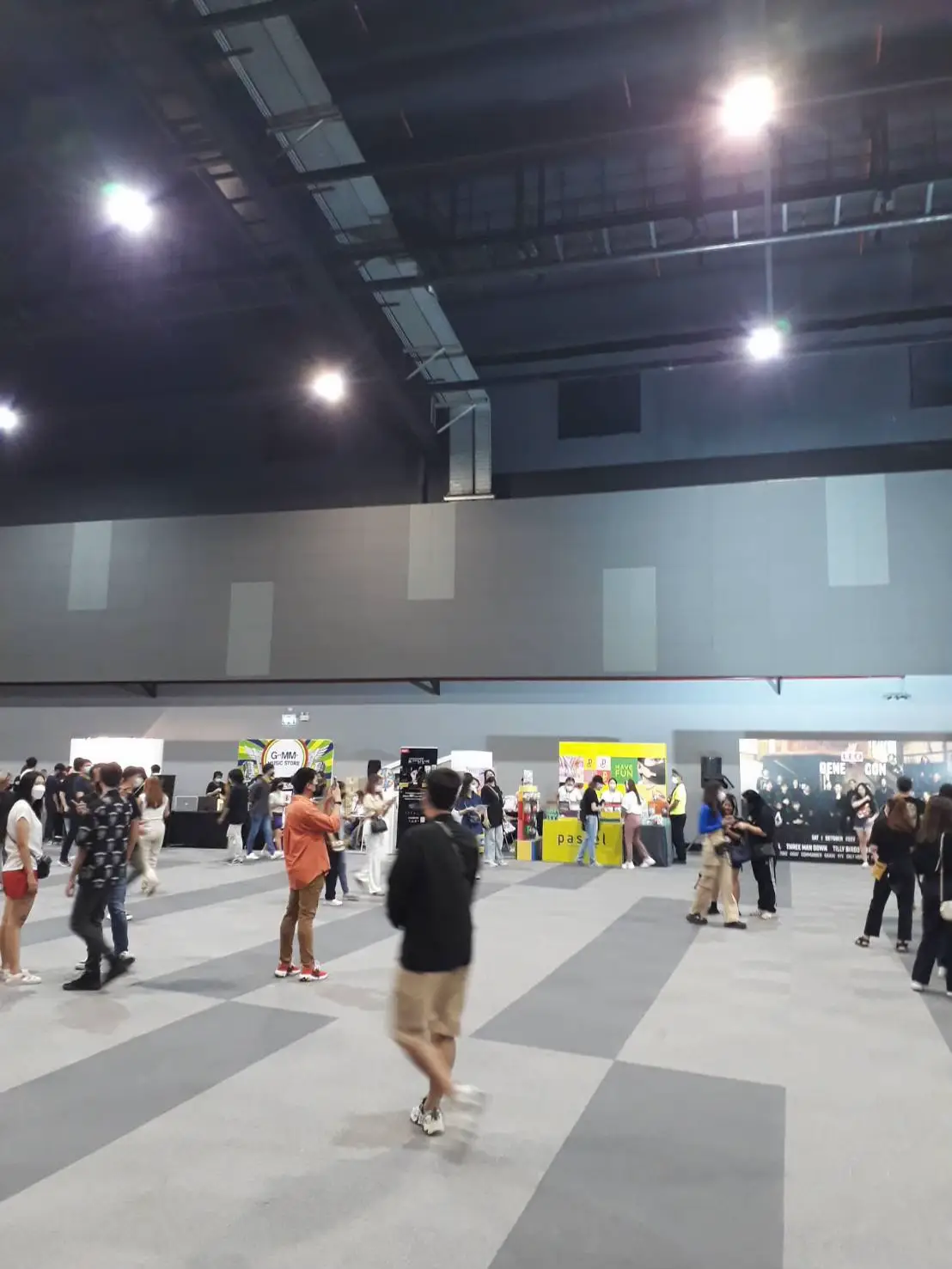 รีวิวโซนคอนเสิร์ต Union Hall - การค้นหาใน Lemon8