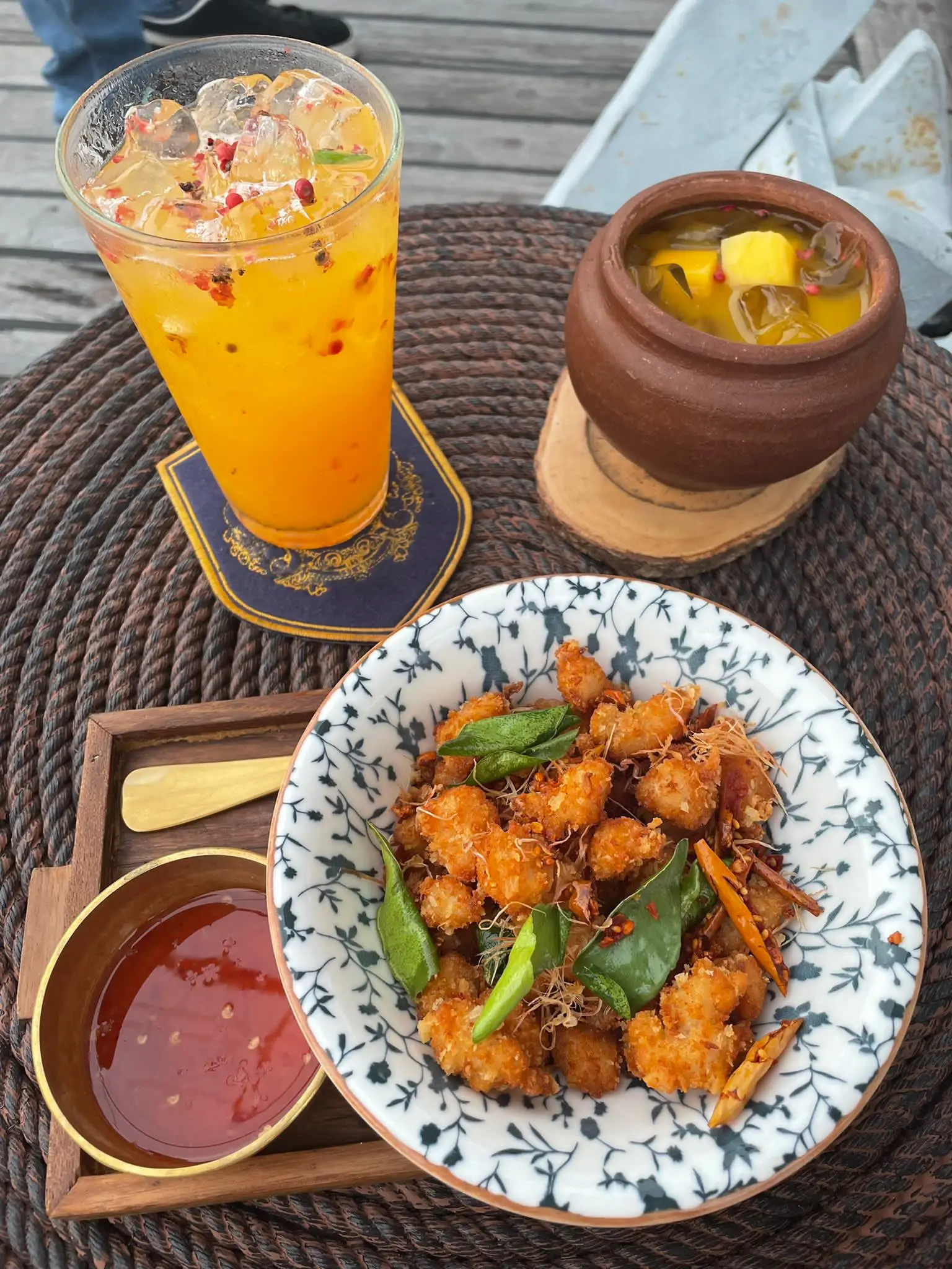 📍Sirimahannop ดินเนอร์บนเรือริมน้ำแม่สุดชิว | แกลเลอรีที่โพสต์โดย opal658 | Lemon8