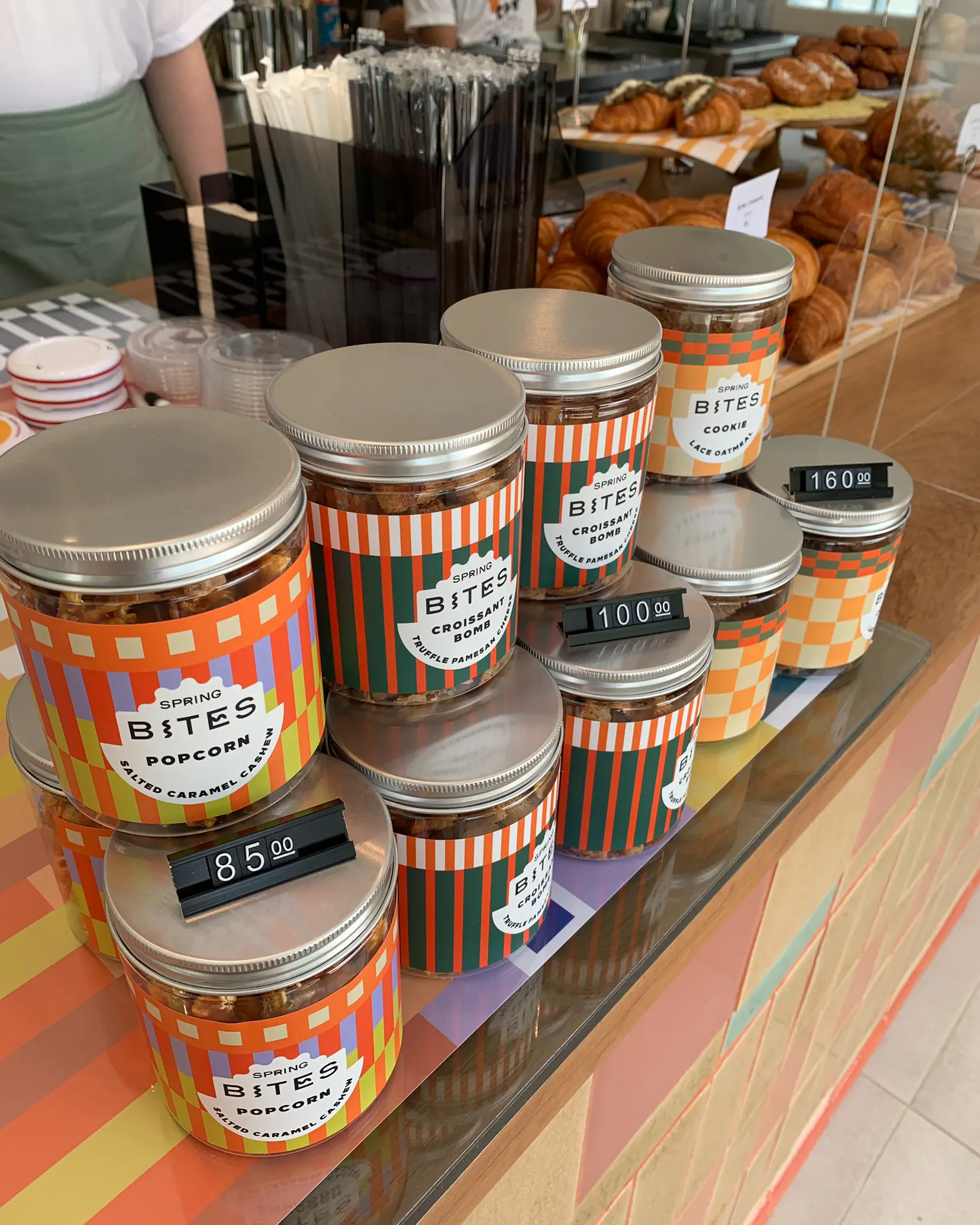 พาไปลองชิม"ครัฟฟิน"ครั้งแรกที่ 𝐒𝐩𝐫𝐢𝐧𝐠 𝐁𝐚𝐤𝐞𝐡𝐨𝐮𝐬𝐞 🥐🧁 | แกลเลอรีที่โพสต์ ...