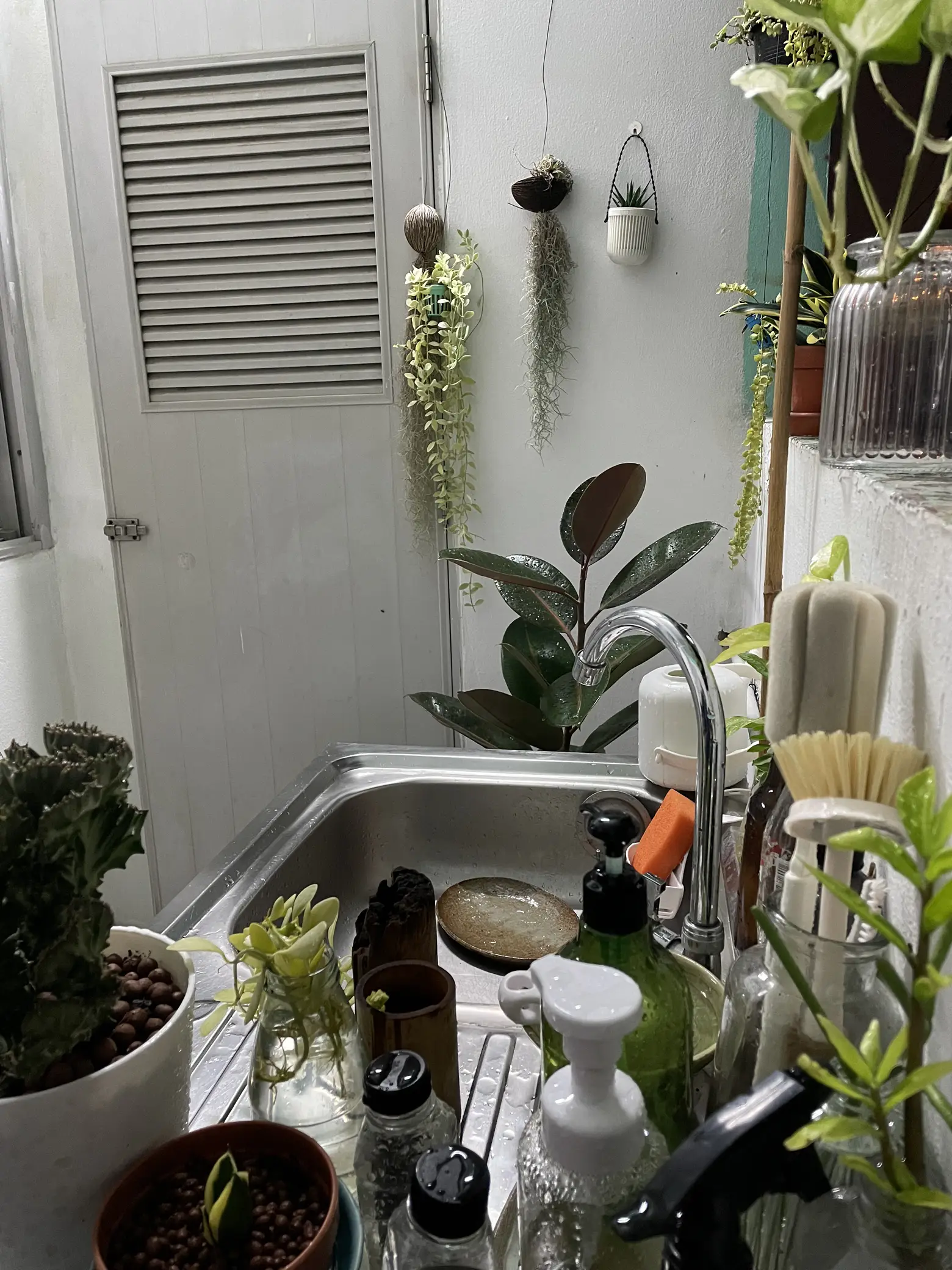 🌱ไอเดียจัดมุมระเบียงขนาดเล็ก | Small balcony decor | แกลเลอรีที่โพสต์ ...