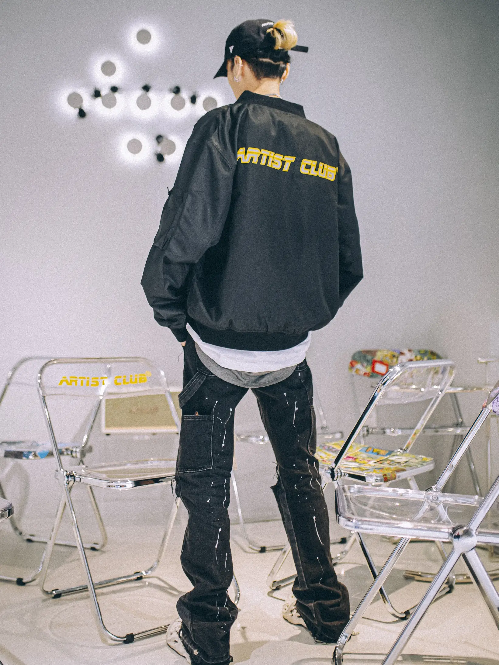 OOTD - BOMBER JACKET | แกลเลอรีที่โพสต์โดย Artist Club | Lemon8