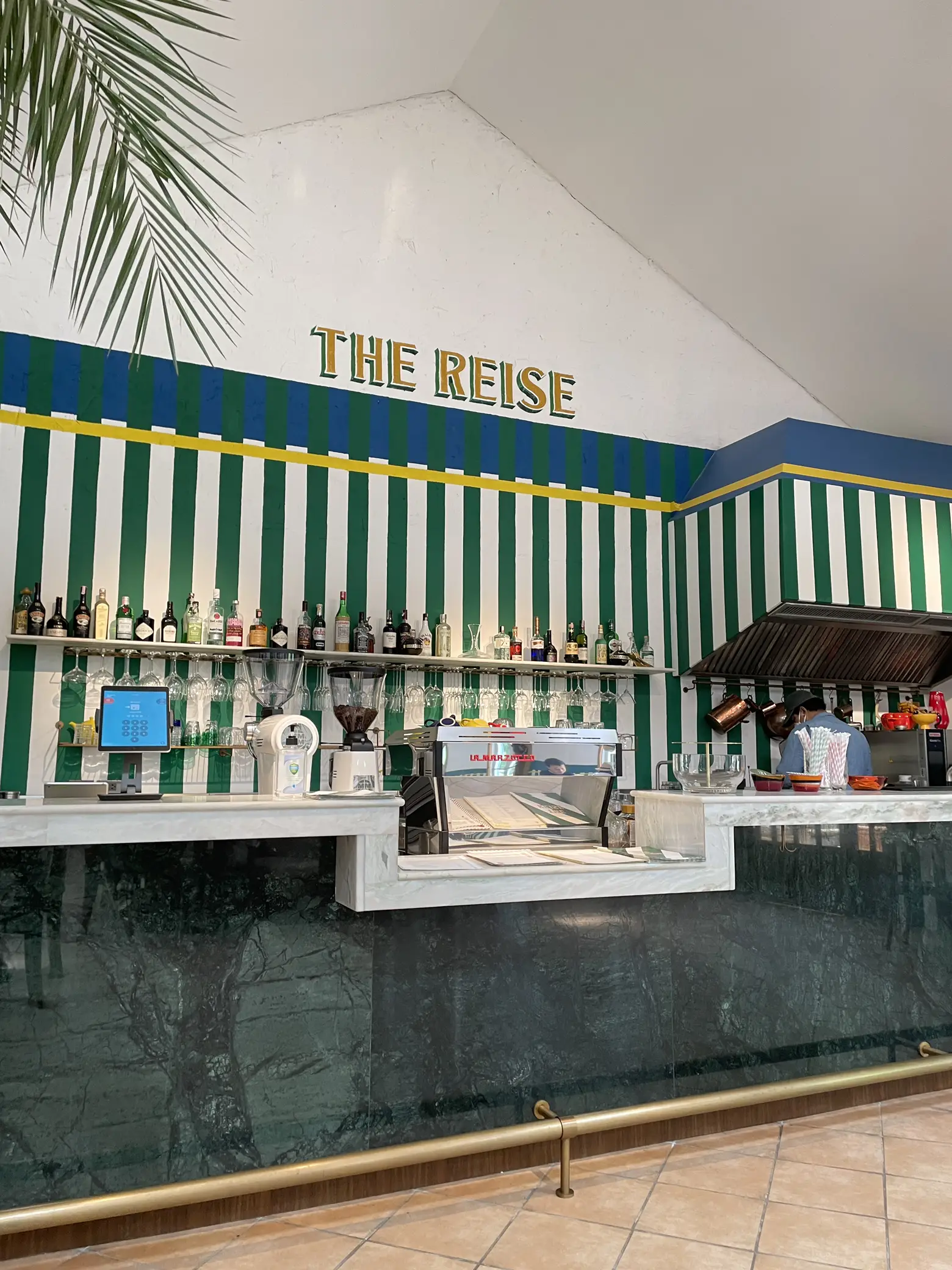 คาเฟ่ย่านนนทบุรี : The Reise | แกลเลอรีที่โพสต์โดย Iceeapichaya | Lemon8