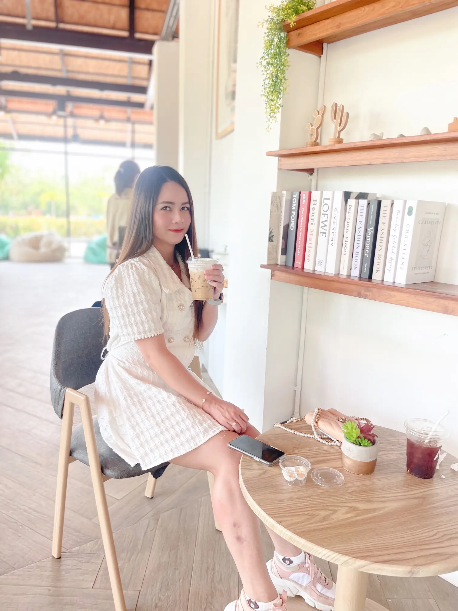 ใจสั่นๆคิดว่าหิวเหล้า ที่ไหนได้หิวกาแฟนี่เอง #เคเฟ่ลำปาง | แกลเลอรีที่โพสต์โดย AunPun🌈 | Lemon8