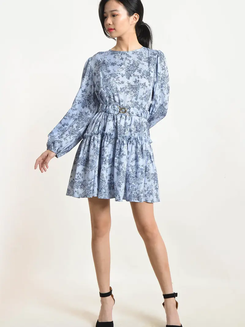 Catalog shoot pt.1 | Galeri disiarkan oleh angelaquahh | Lemon8