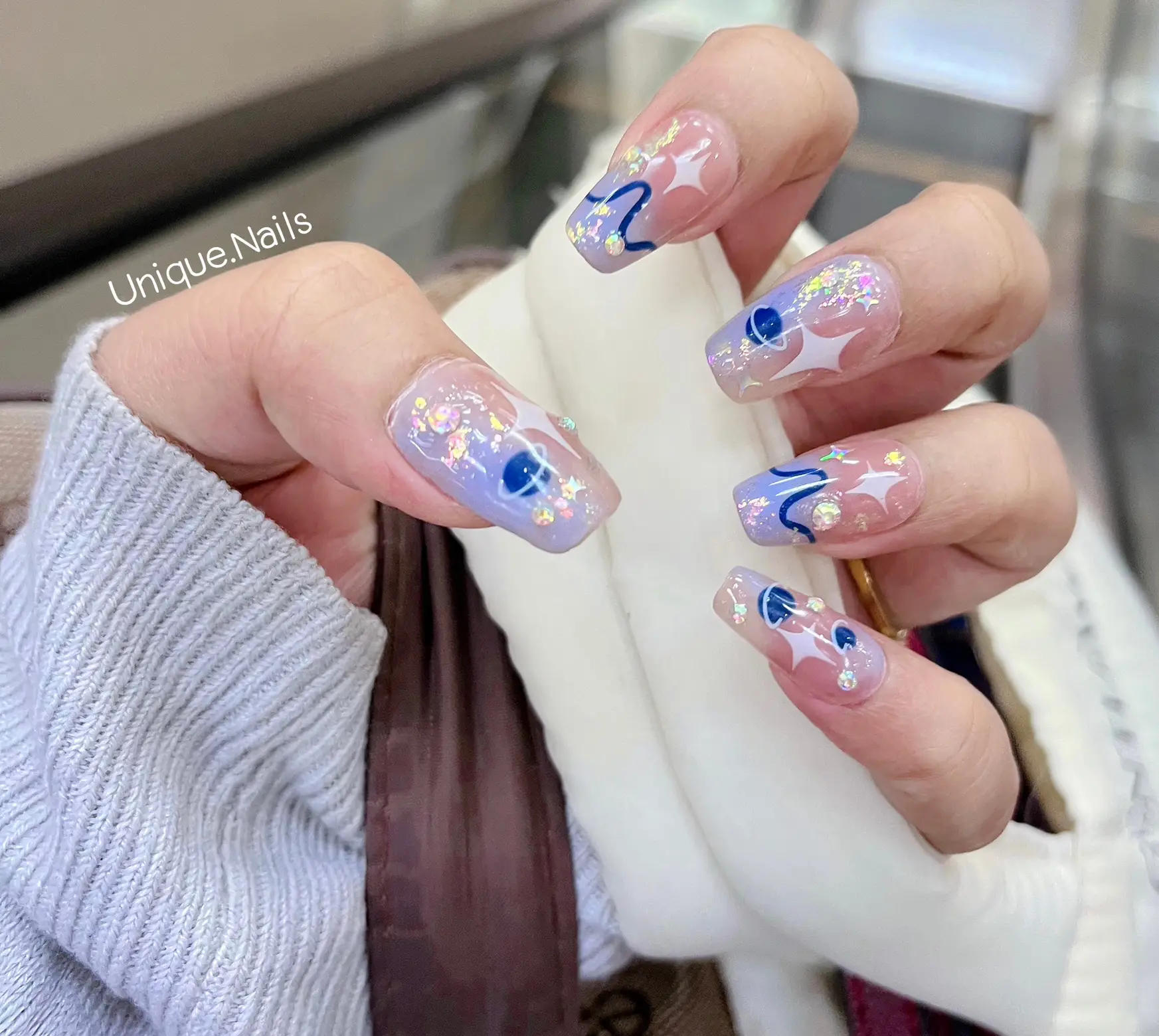 Nails อวกาศหวานสดใส💅🏻🚀🪐 | แกลเลอรีที่โพสต์โดย Aew.Mee | Lemon8