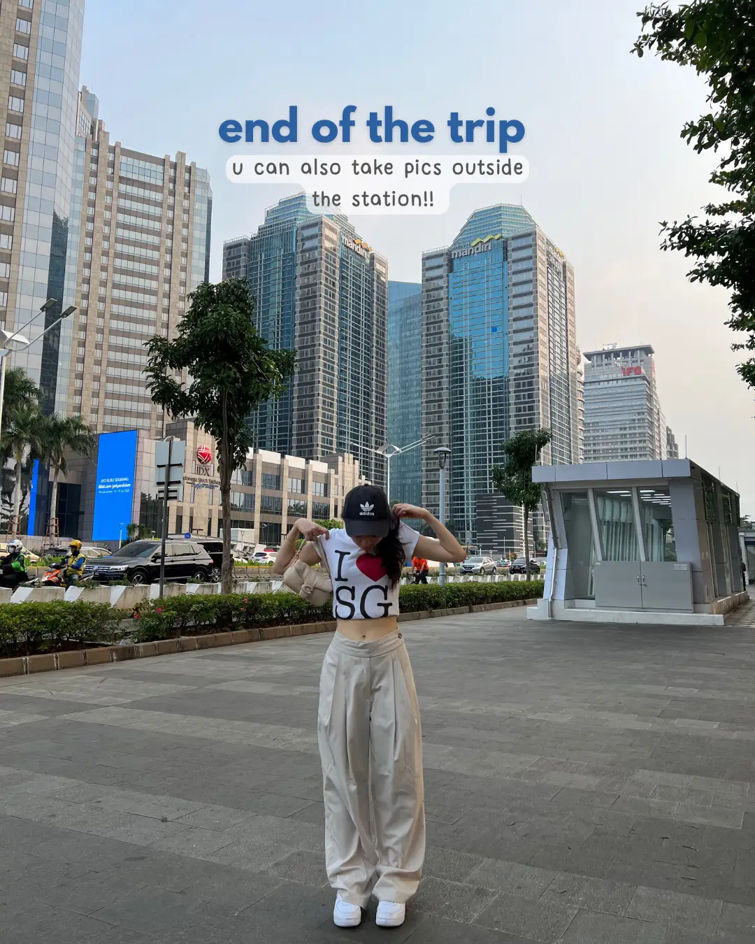 🚆WEEKEND MRT DATE: PHOTOSHOOT + OUTFIT 💙 | Galeri diposting oleh Angel ...