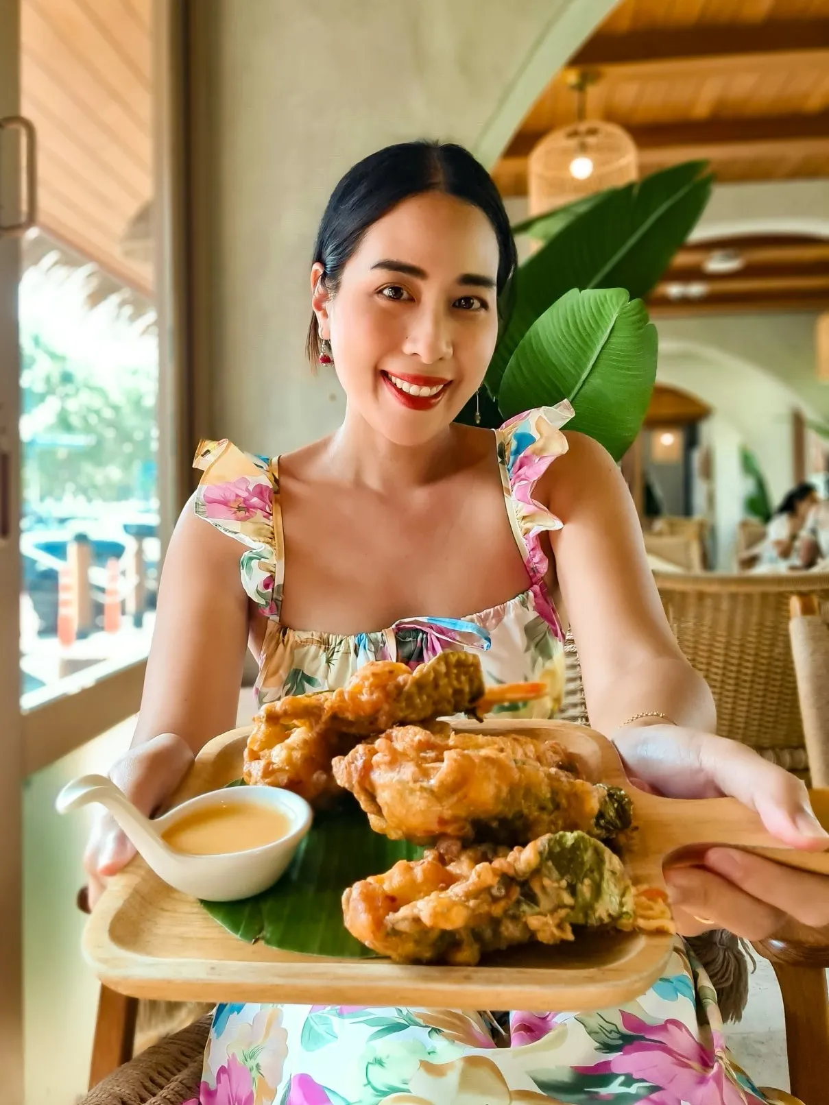 🏖 คาเฟ่ติดริมทะเล อาหารหลักร้อย วิวหลักล้าน | แกลเลอรีที่โพสต์โดย Oum Supanan | Lemon8