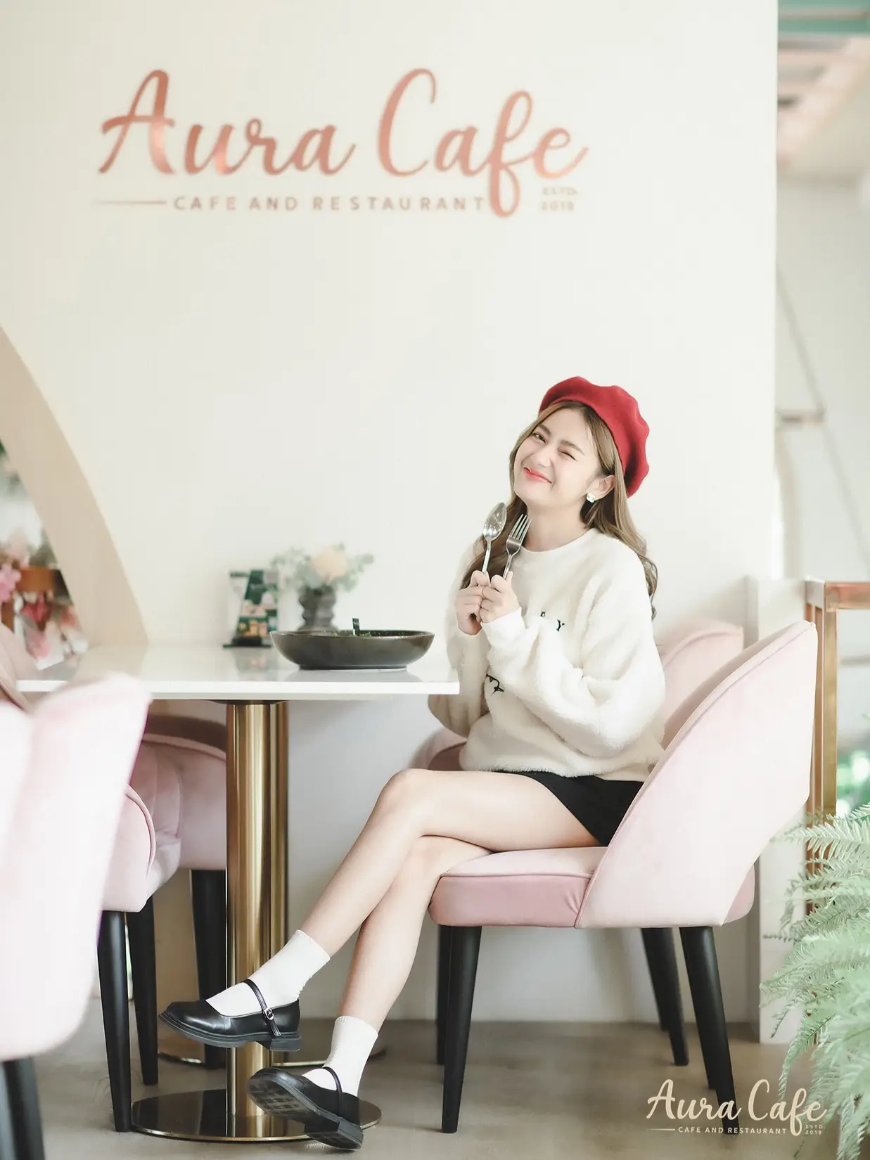 📸 10 มุมถ่ายรูปยอดฮิต ของออร่าคาเฟ่ 🌿 | แกลเลอรีที่โพสต์โดย Aura Cafe | Lemon8