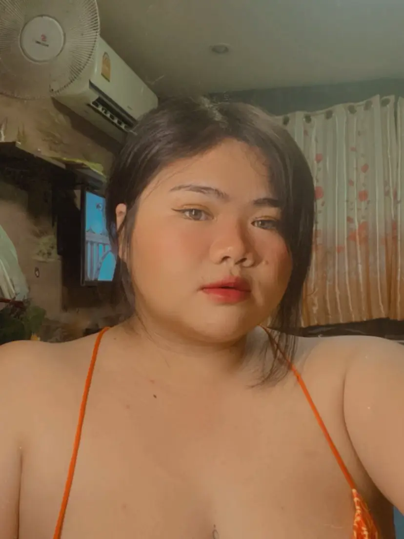 เมื่อหัดแต่งหน้า😫 | แกลเลอรีที่โพสต์โดย fern | Lemon8