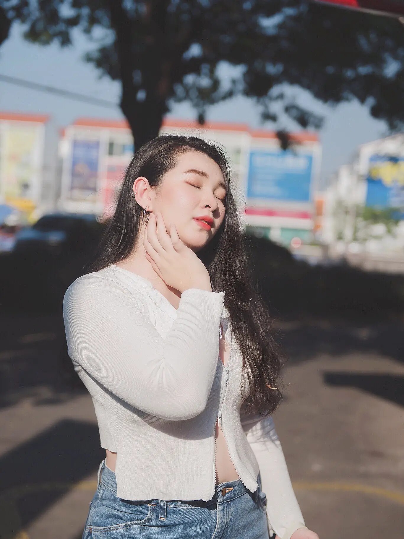 🤎แต่งตัวตามไคลี่ Kylie Jenner สายฝอ | แกลเลอรีที่โพสต์โดย Yokmoki | Lemon8