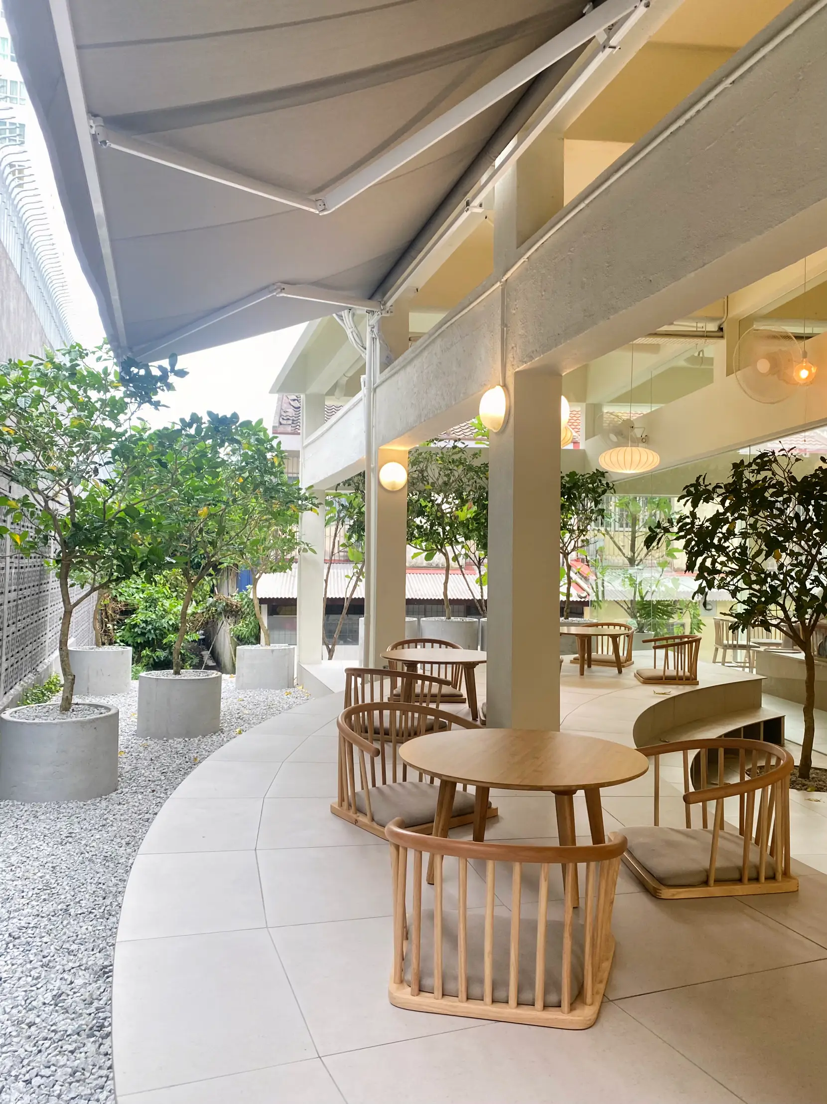 Airy and Aesthetic cafe in PJ ☁️ | แกลเลอรีที่โพสต์โดย 𓆩♡𓆪 | Lemon8