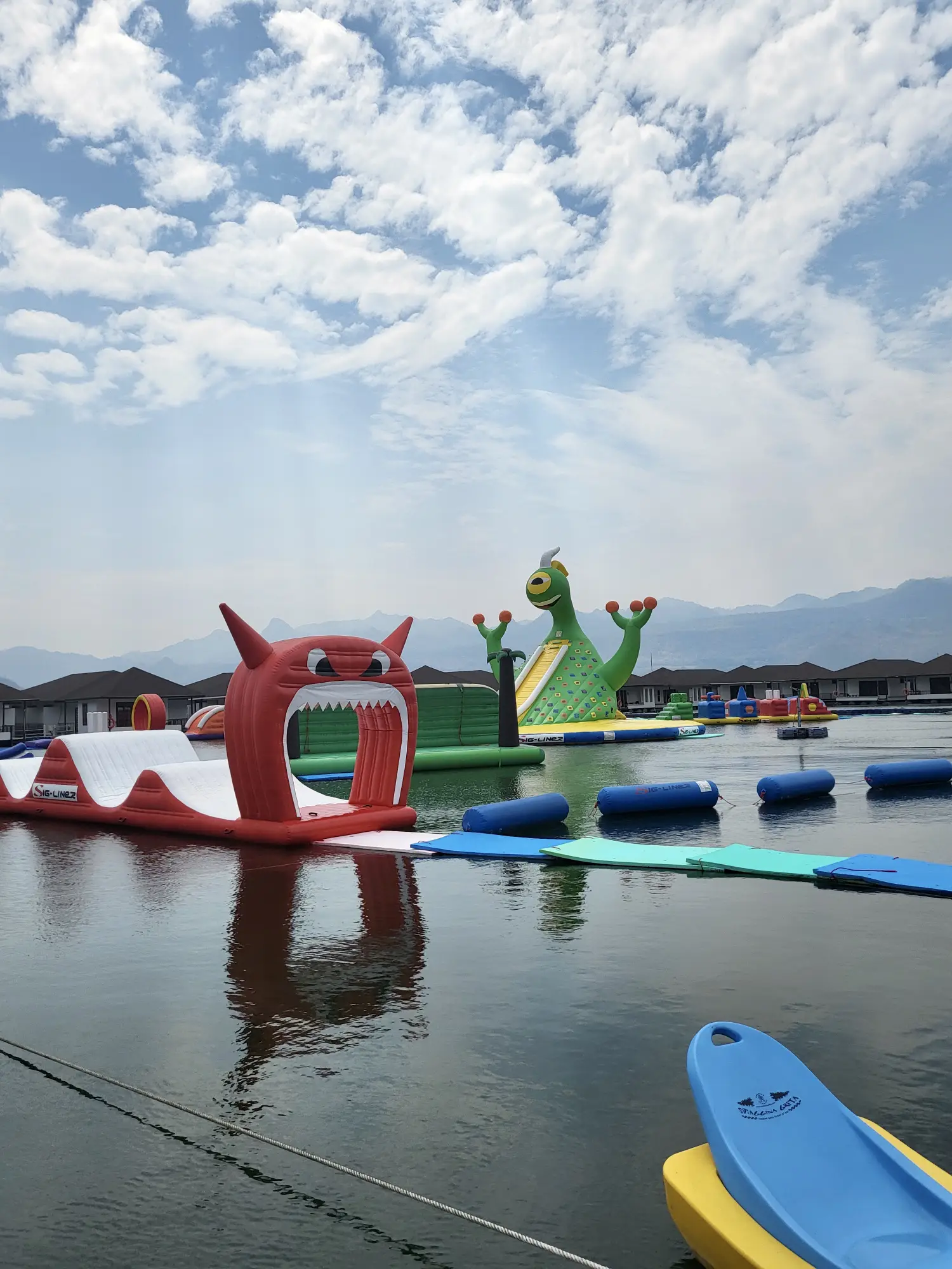 hello LAKE HEAVEN เล่นสวนน้ำ นอนแพ ชมวิวสันเขื่อน🛟🛶 | แกลเลอรีที่โพสต์ ...