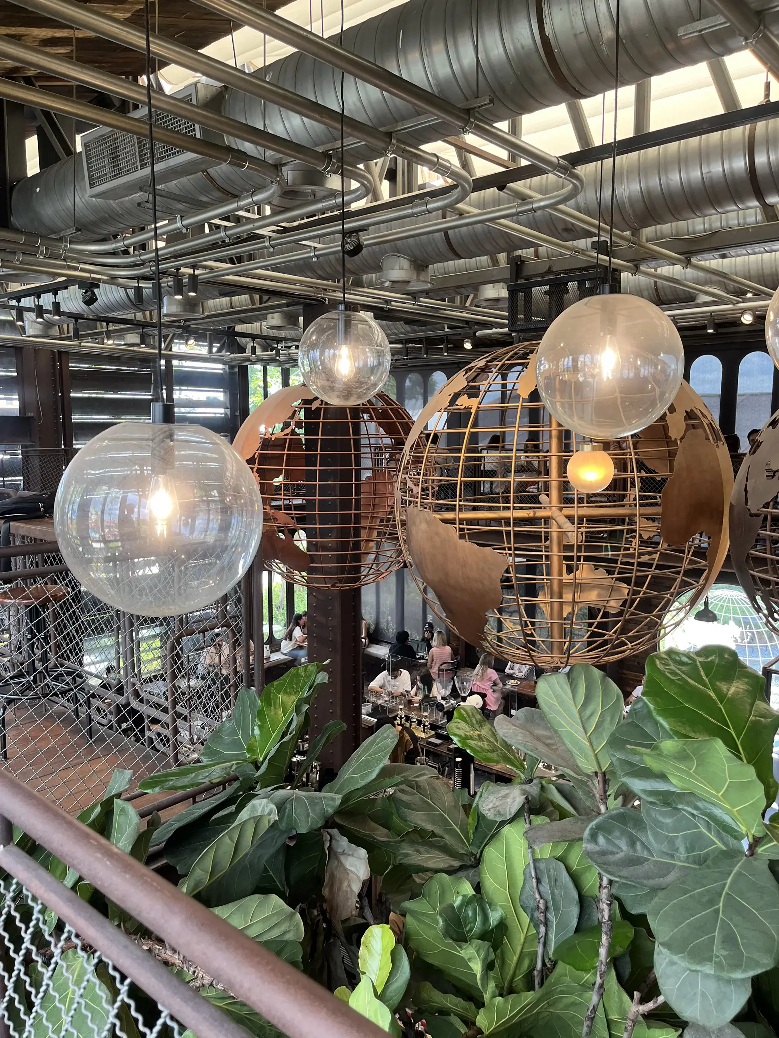 Rolling Rosters คาเฟ่ย่านราชพฤกษ์ | แกลเลอรีที่โพสต์โดย เจ้าแมวจอมรีวิว ...