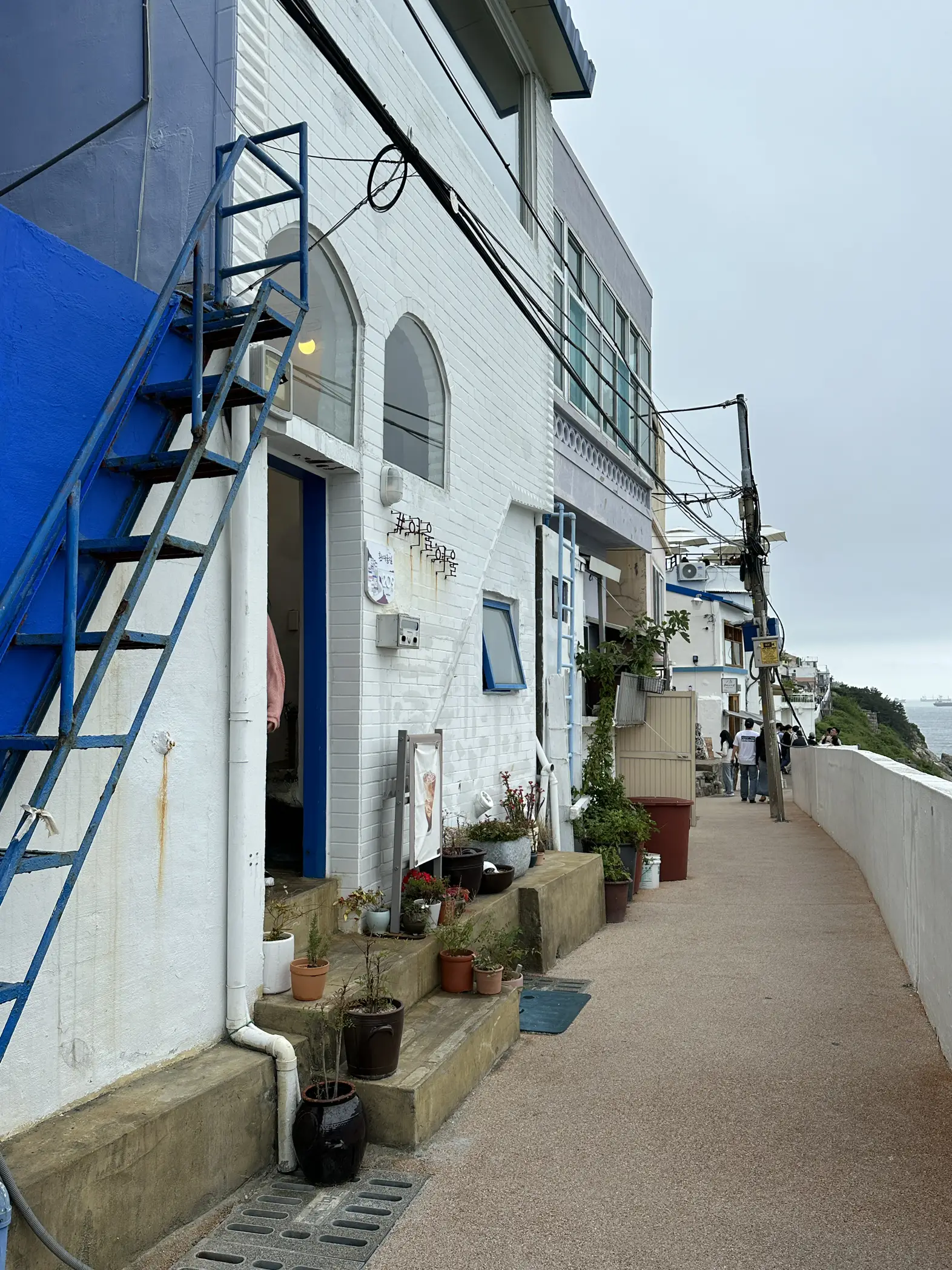 Hynyeoul Munhwa Maul White Yeoul Culture Village | Gallery posted by ...