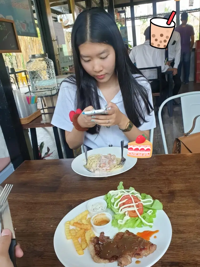 Great cafe in the slopes. Don't miss it!! | Gallery posted by 🧁 PANGHOM🐰🌷 | Lemon8